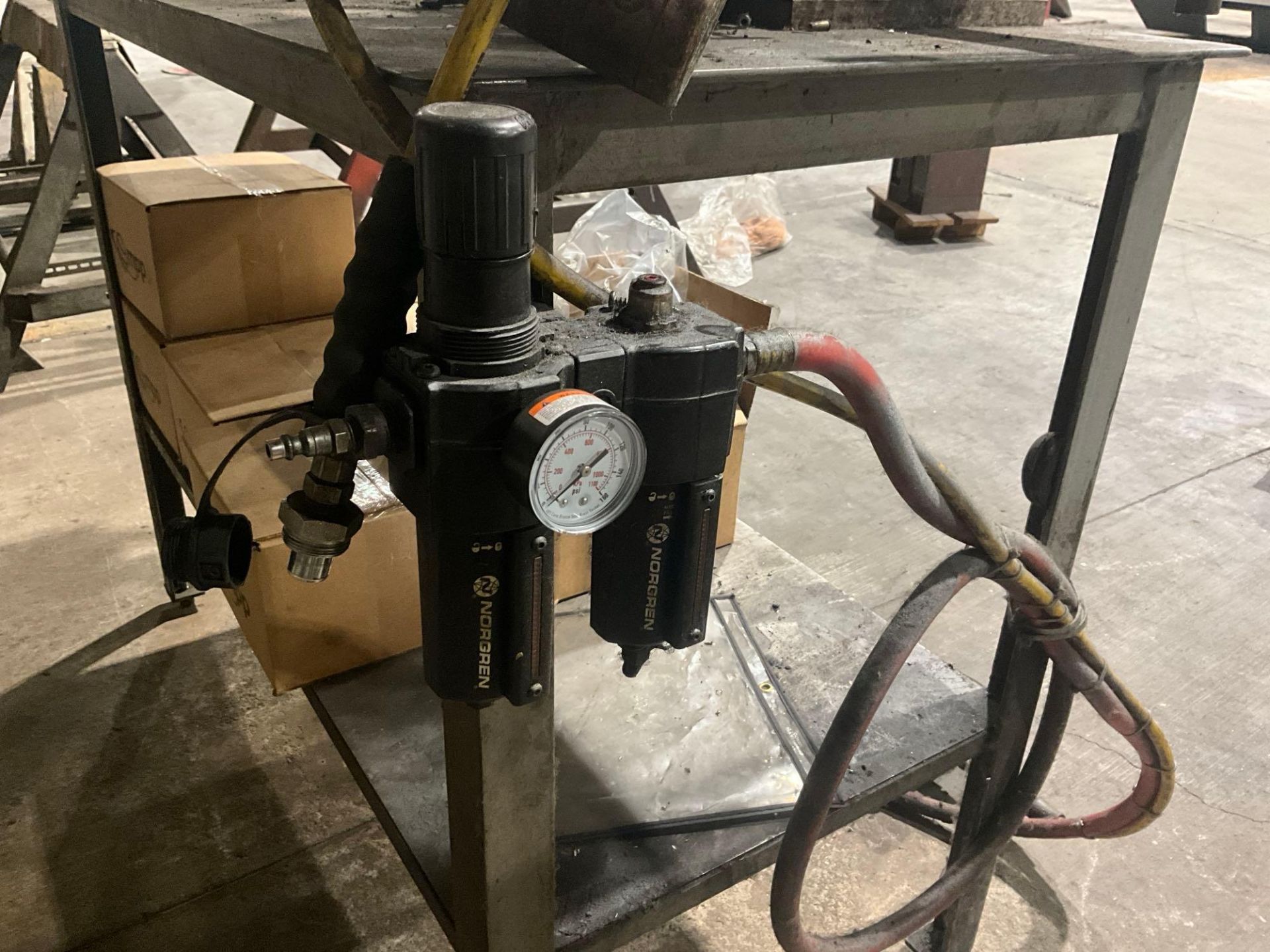 PNEUMATIC PRESS WITH BENCH AND JIG