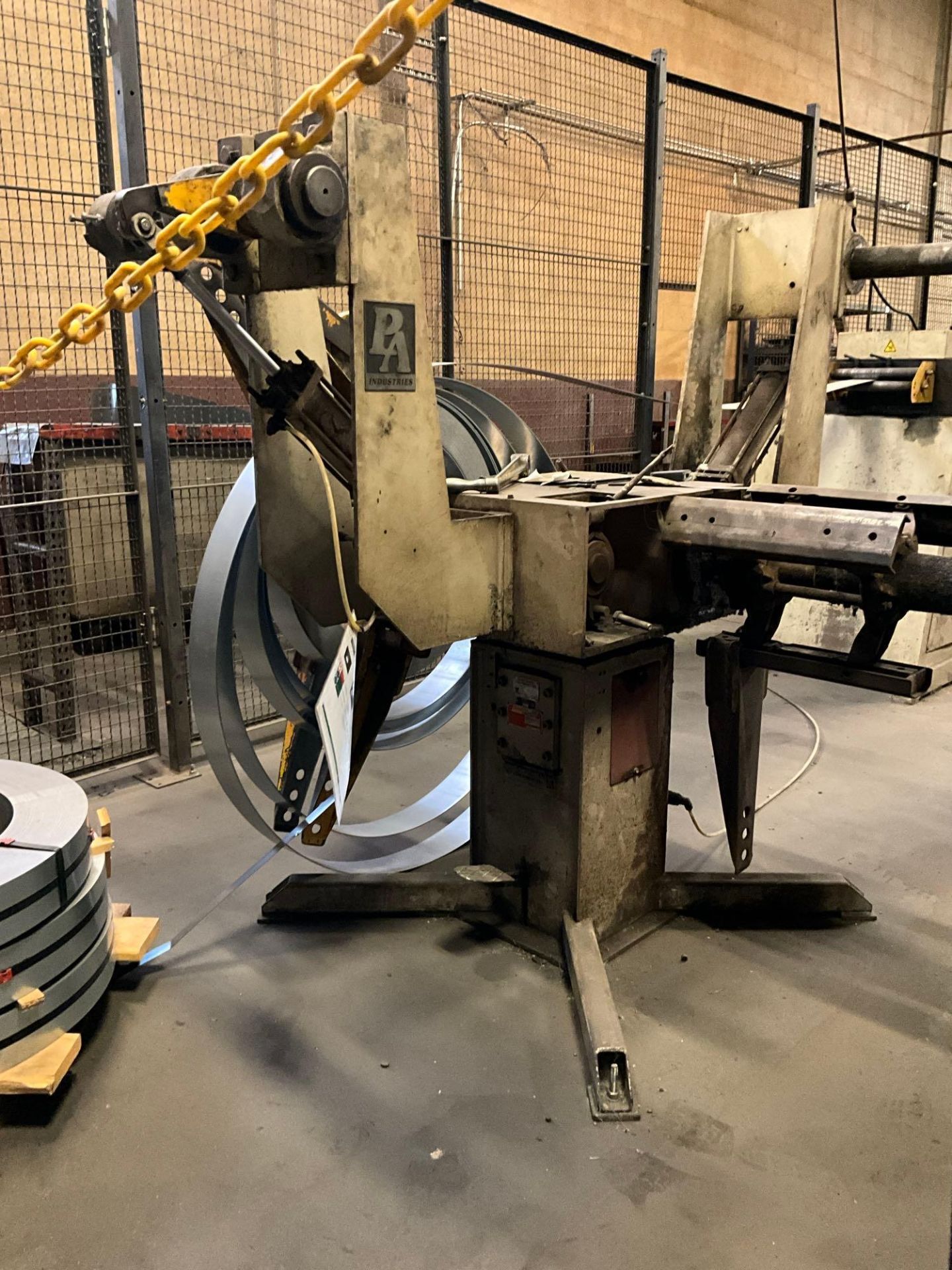 AIDA STAMPING MACHINE WITH MATERIAL STRAIGHTENER AND MATERIAL FEEDER ...