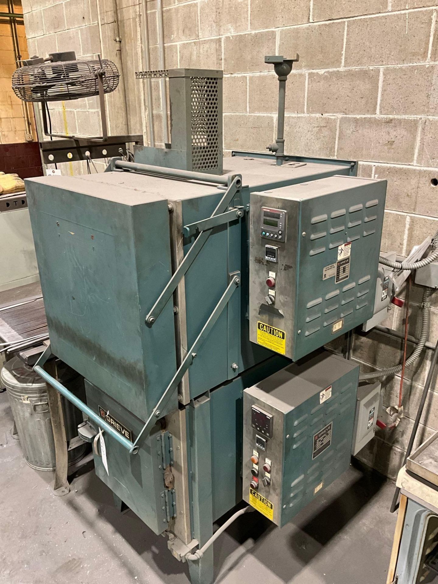GRIEVE FURNACE. MODEL B AF122412–1