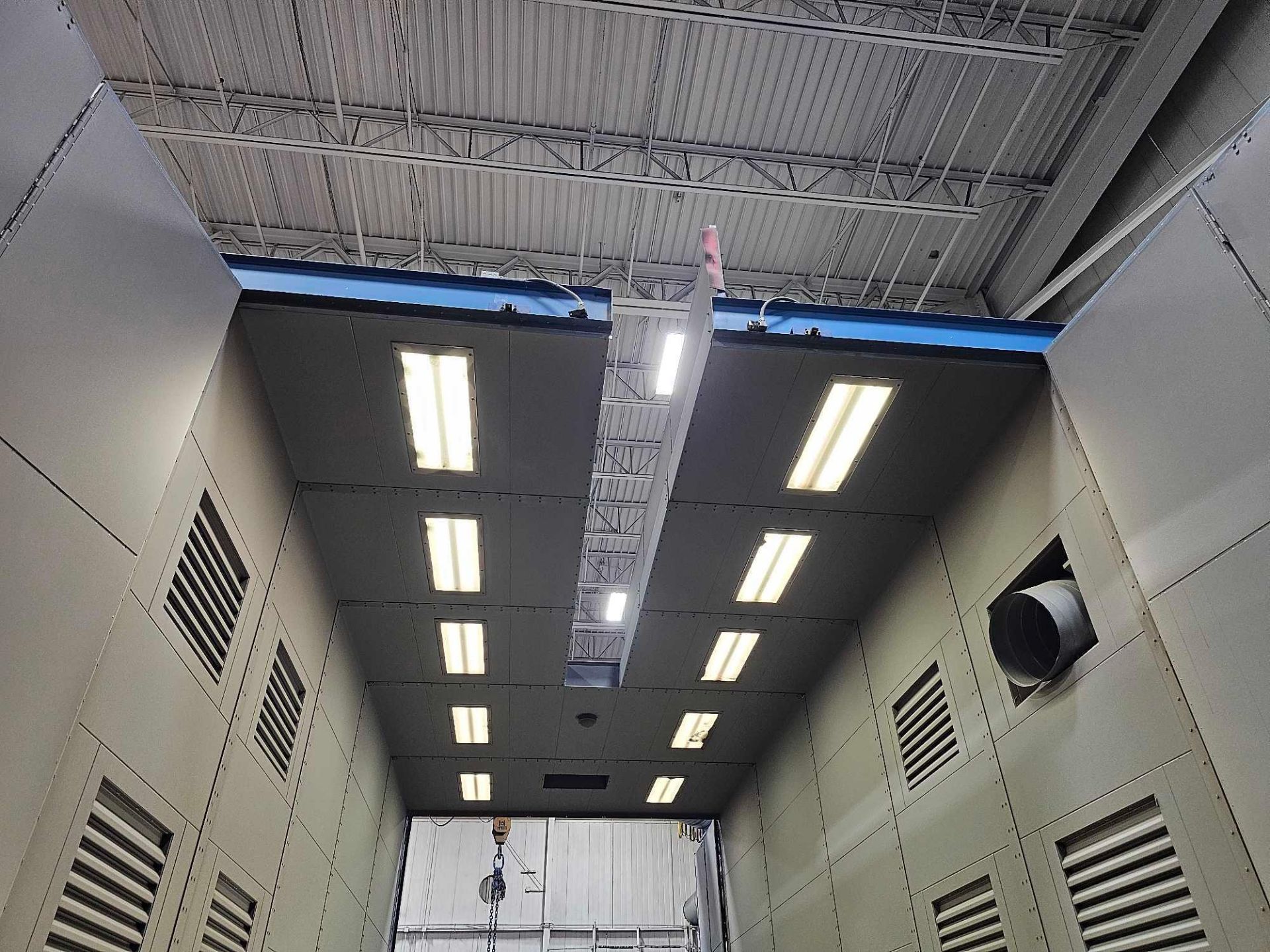 GFS BLASTING BOOTH 16'W X 34'L X 17'9"H OVERHEAD CRANE SLOT ALLOWS ...