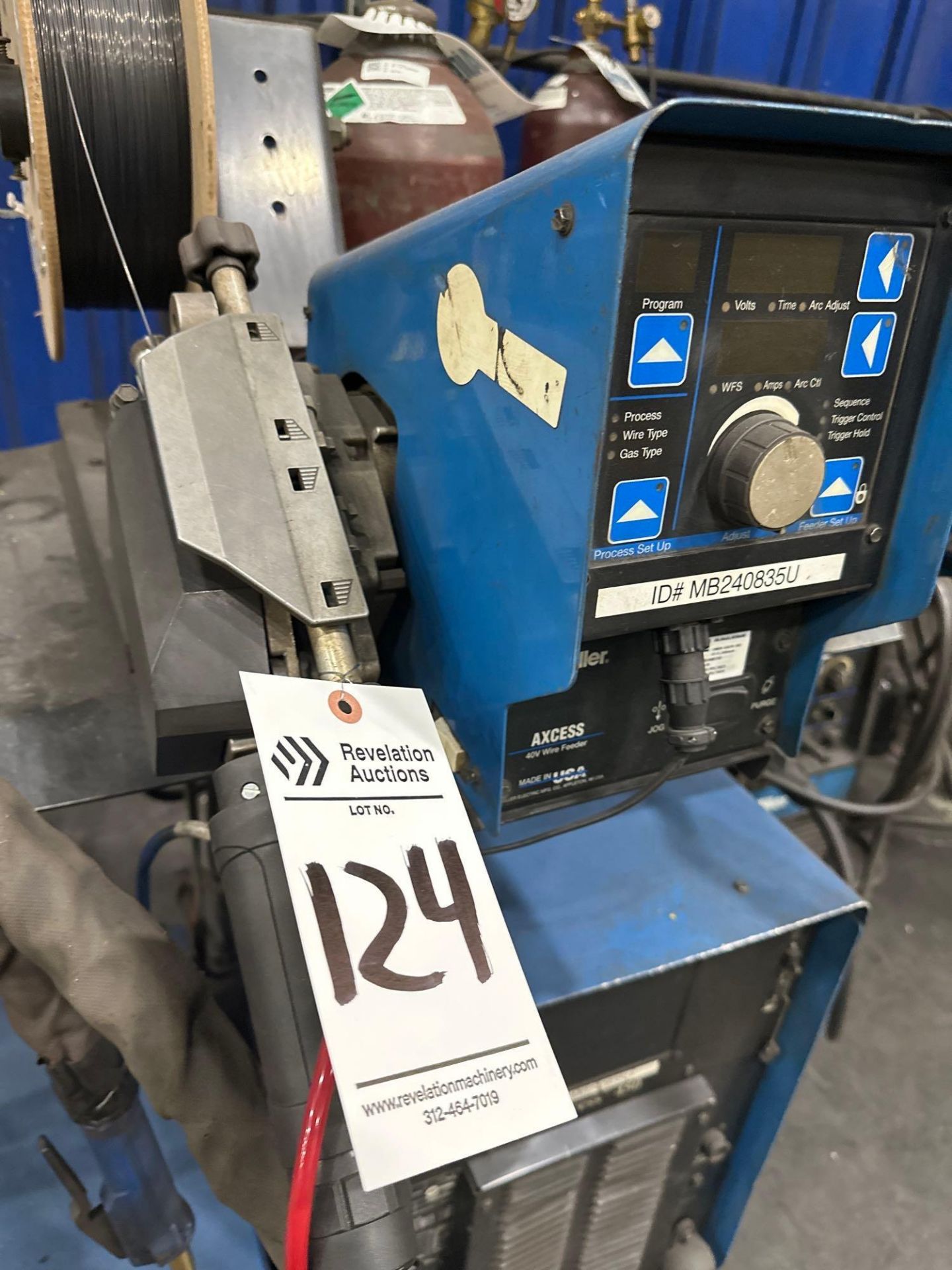 MILLER AXCESS 450 WIRE WELDER WITH AXCESS 40V WIRE FEEDER AND COOLMATE ...