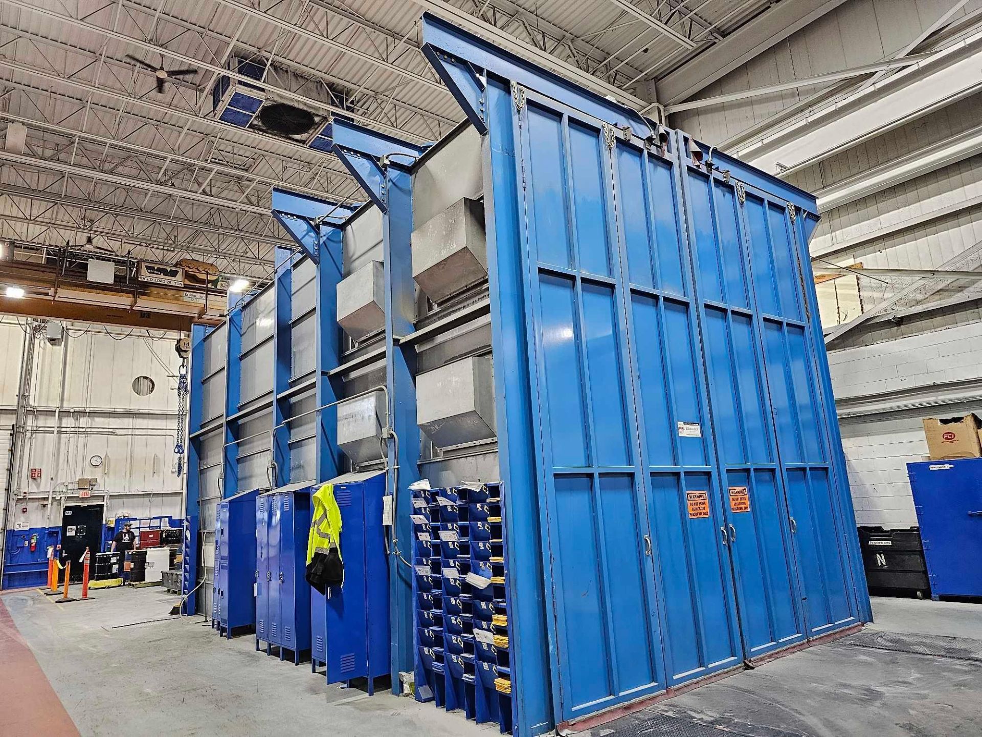 GFS BLASTING BOOTH 16'W X 34'L X 17'9"H OVERHEAD CRANE SLOT ALLOWS ...