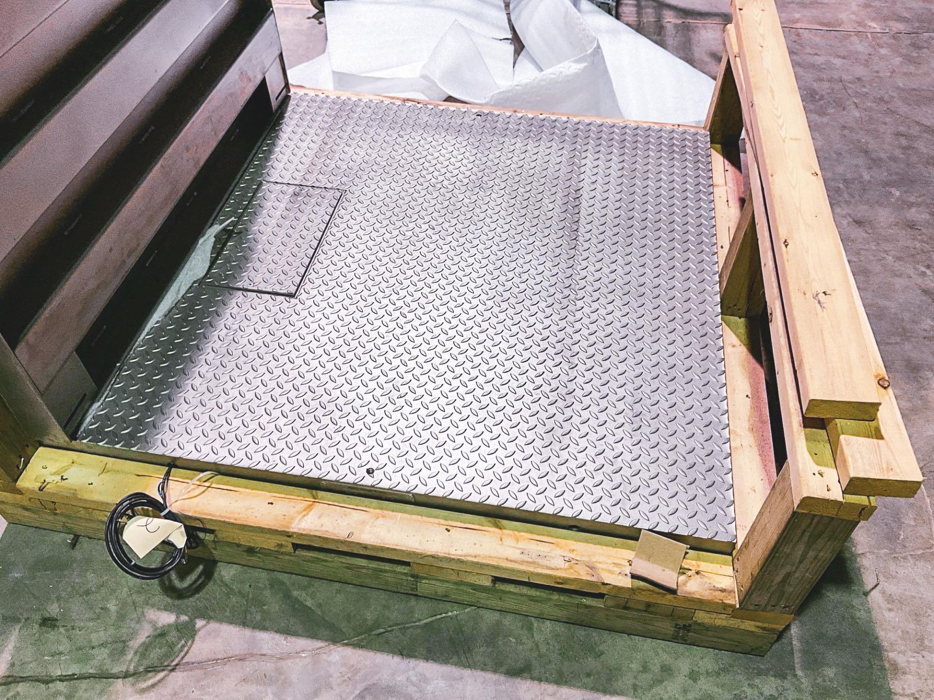 AVERY WEIGH-TRONIX PRODEC STAINLESS STEEL FLOOR SCALE MODEL NO ...