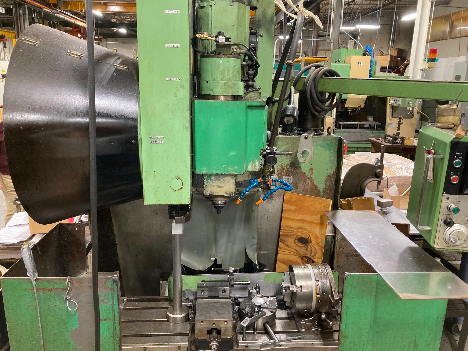 HITACHI SEIKI VA-35 CAT 40 TAPER CNC VERTICAL MILL Item Location ...