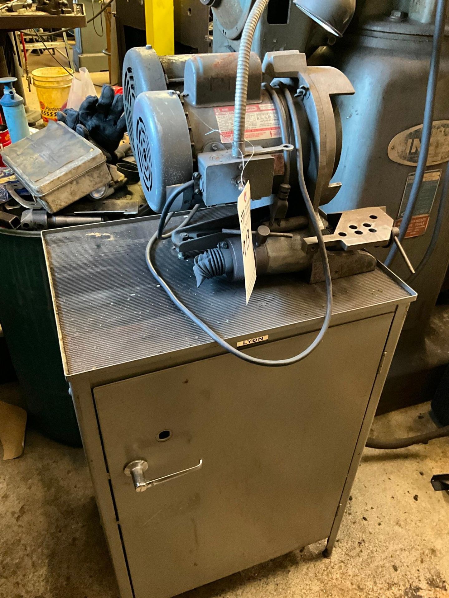 DAYTON BENCH GRINDER MODEL: 6K197E Item Location - Lebanon, TN NO OUT ...