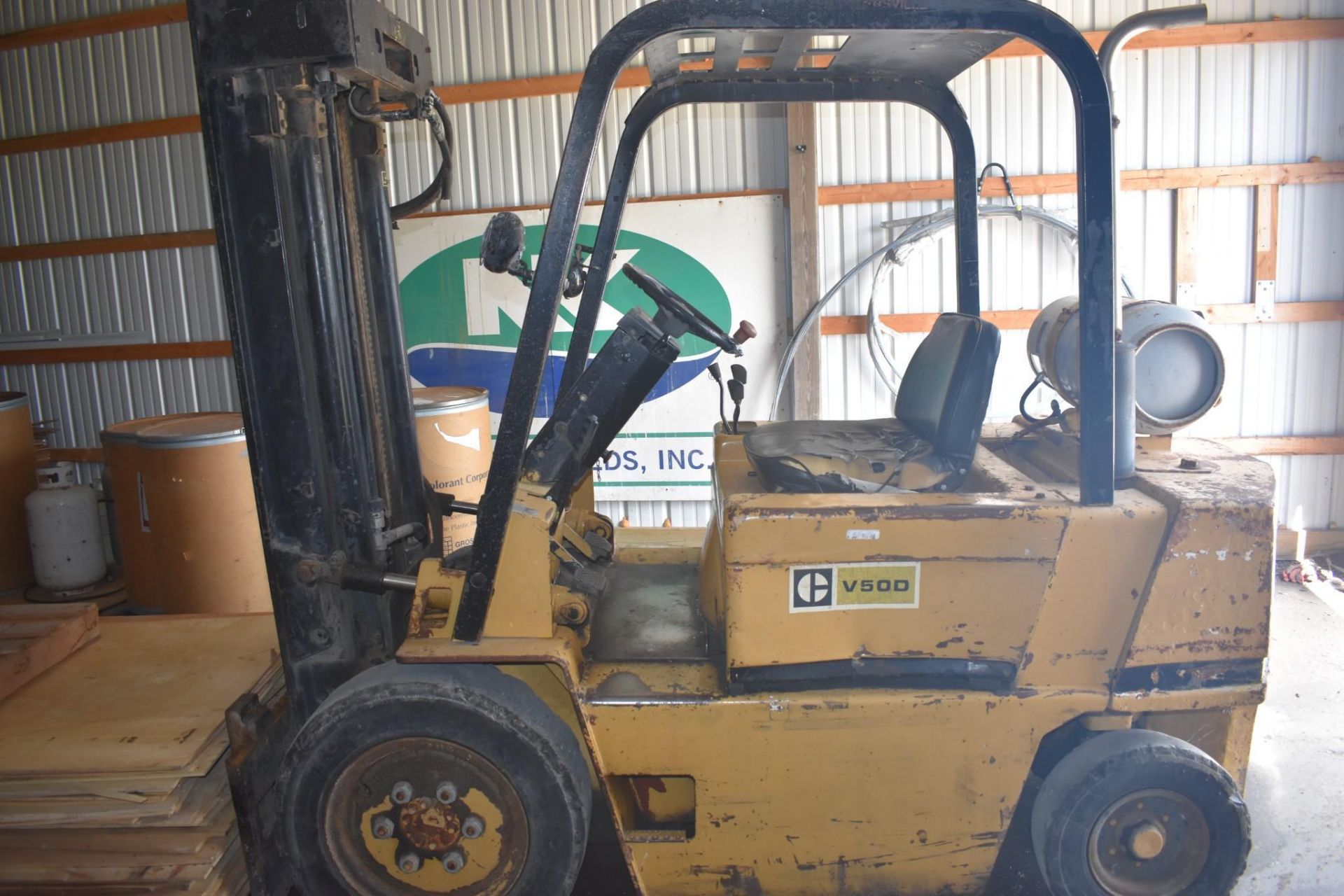 CATERPILLAR V500 PNEUMATIC TIRE FORKLIFT 5000 LB LIFTING CAPACITY 24 ...