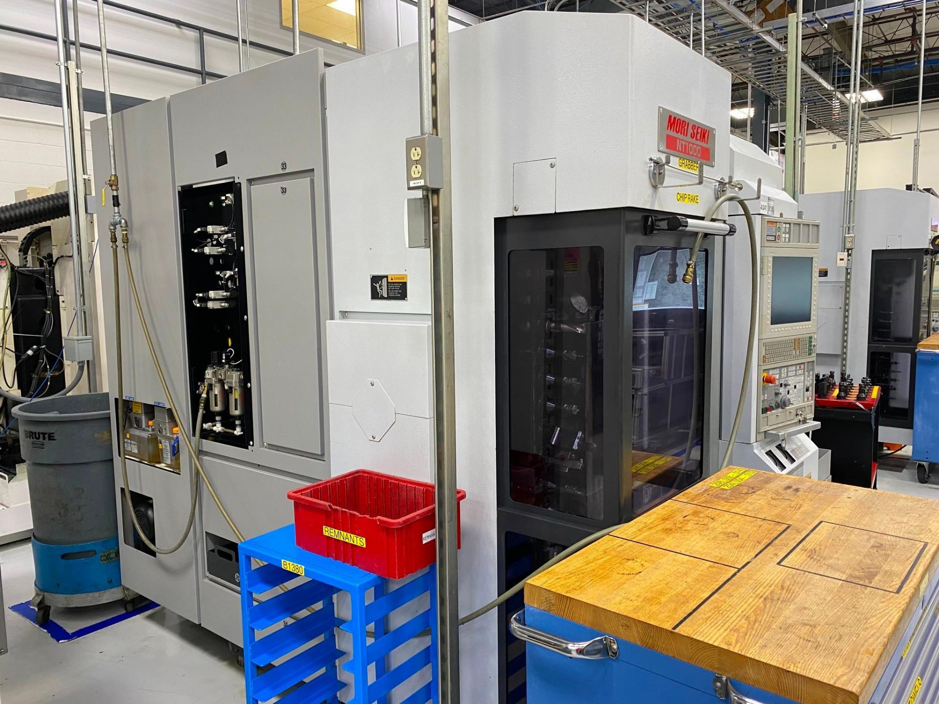 MORI SEIKI NT-1000SZ MILL/TURN CENTER, 2010 - CHIP CONVEYOR, CHIP ...