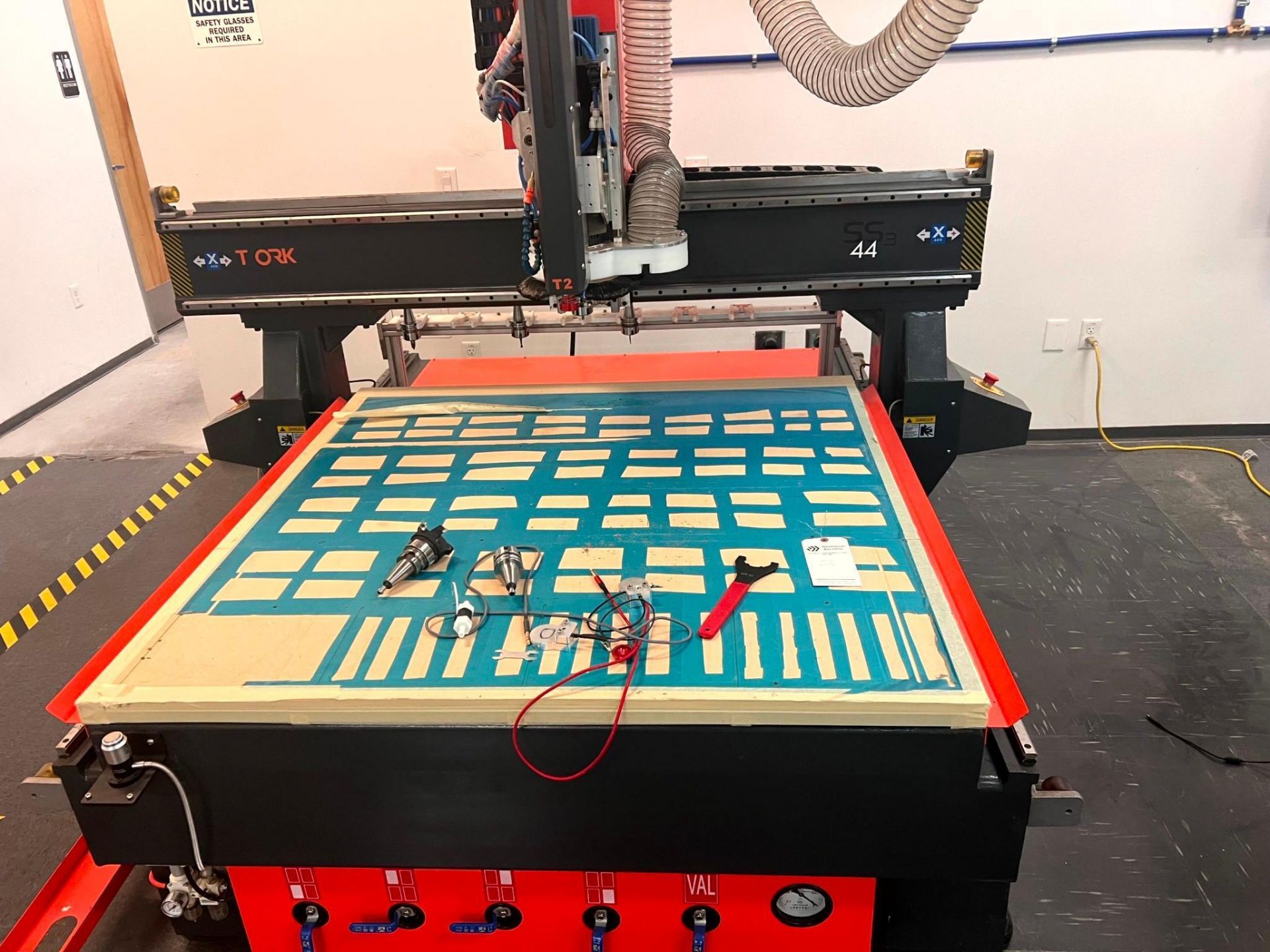2022 TORK SS3 44 4'X4' CNC ROUTER WITH CO2 LASER (8 TOOL ATC, VACUUM ...
