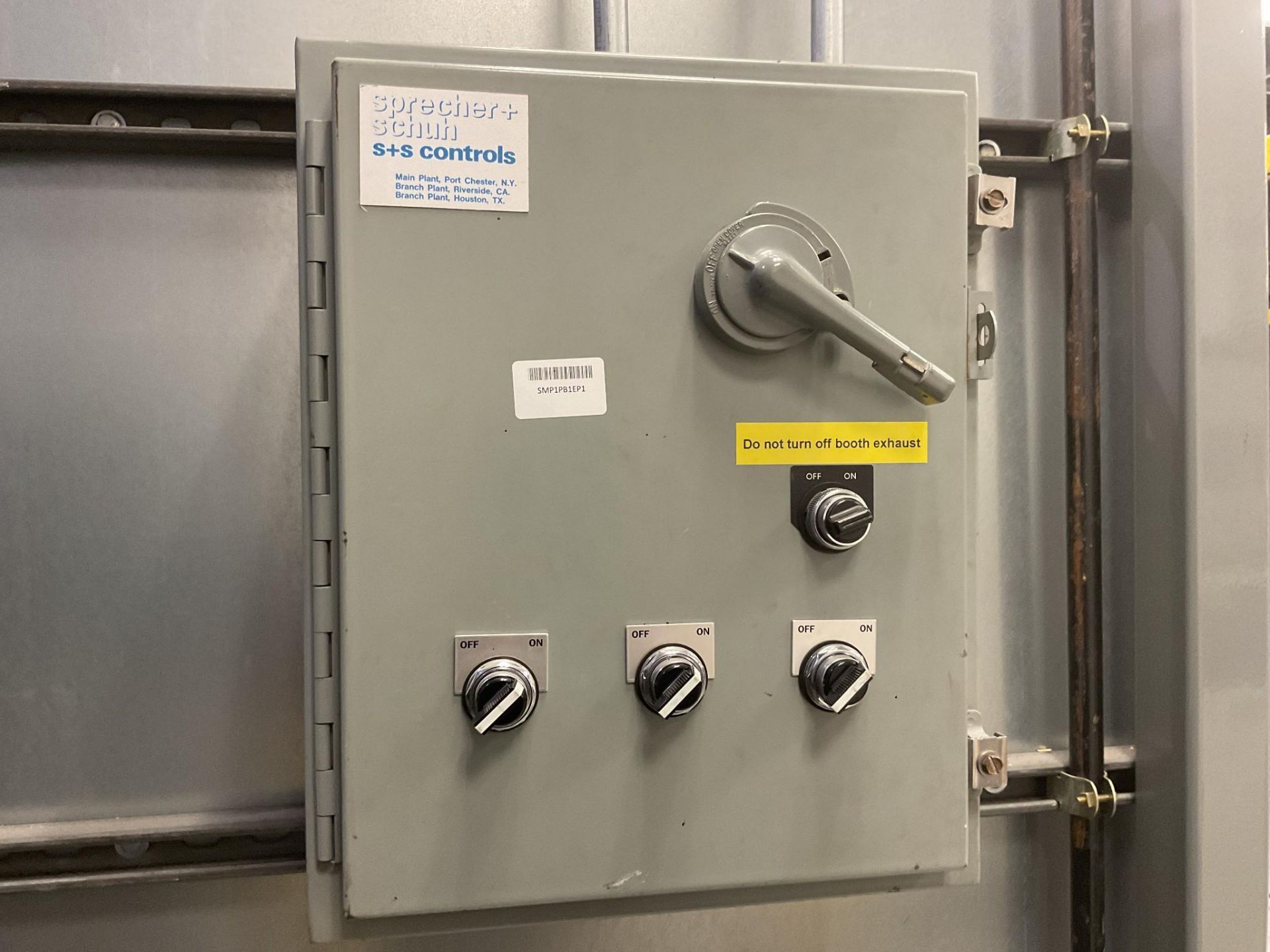 WALK-IN SPRAY BOOTH, 12’X12’X10’H, WITH 12000 CFM EXHAUST FAN ON VFD ...