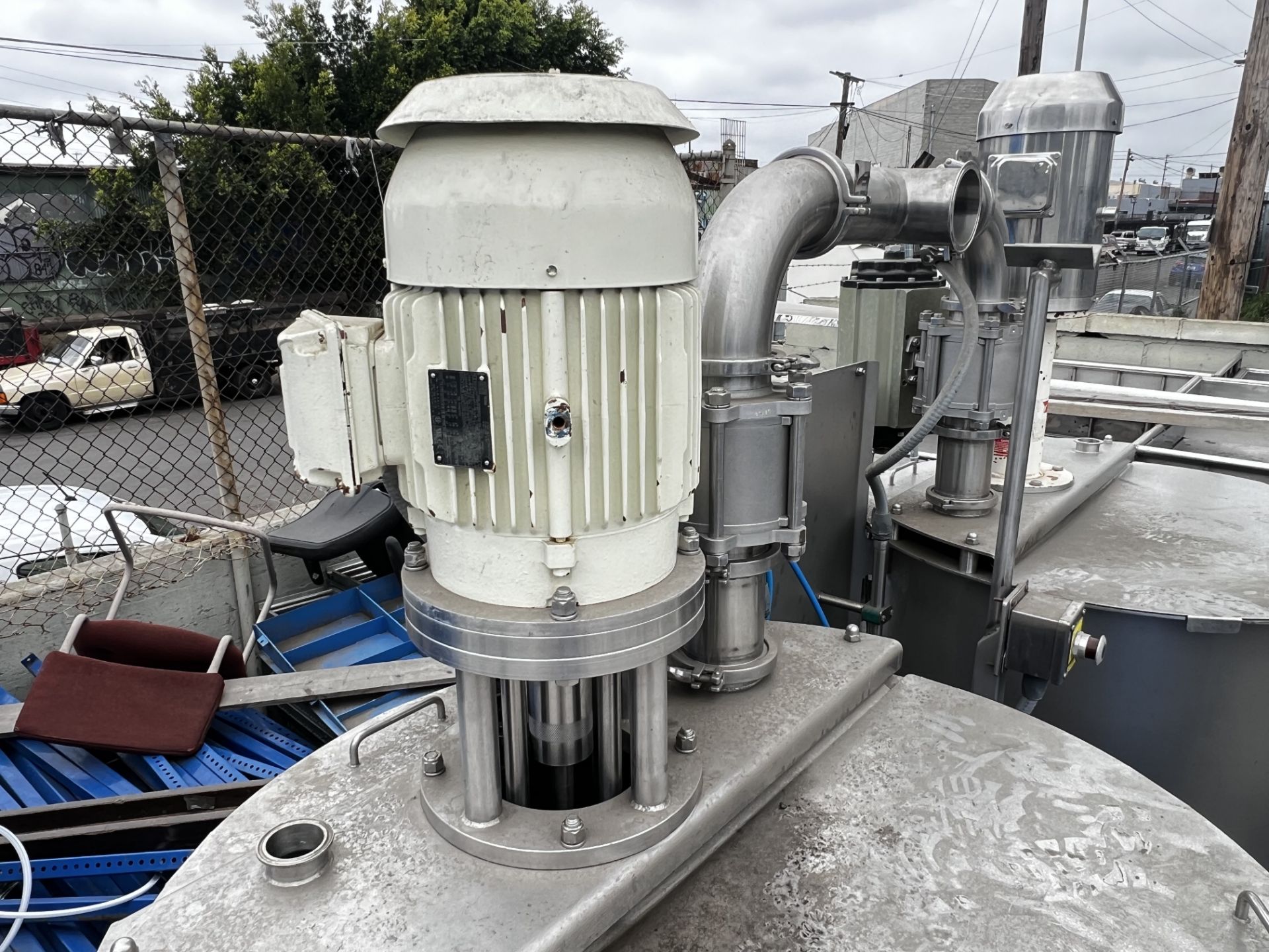 Cozzini model CMT-1000 code -WBM-0100 Shear Mix Skid, s/n 01373, with ...