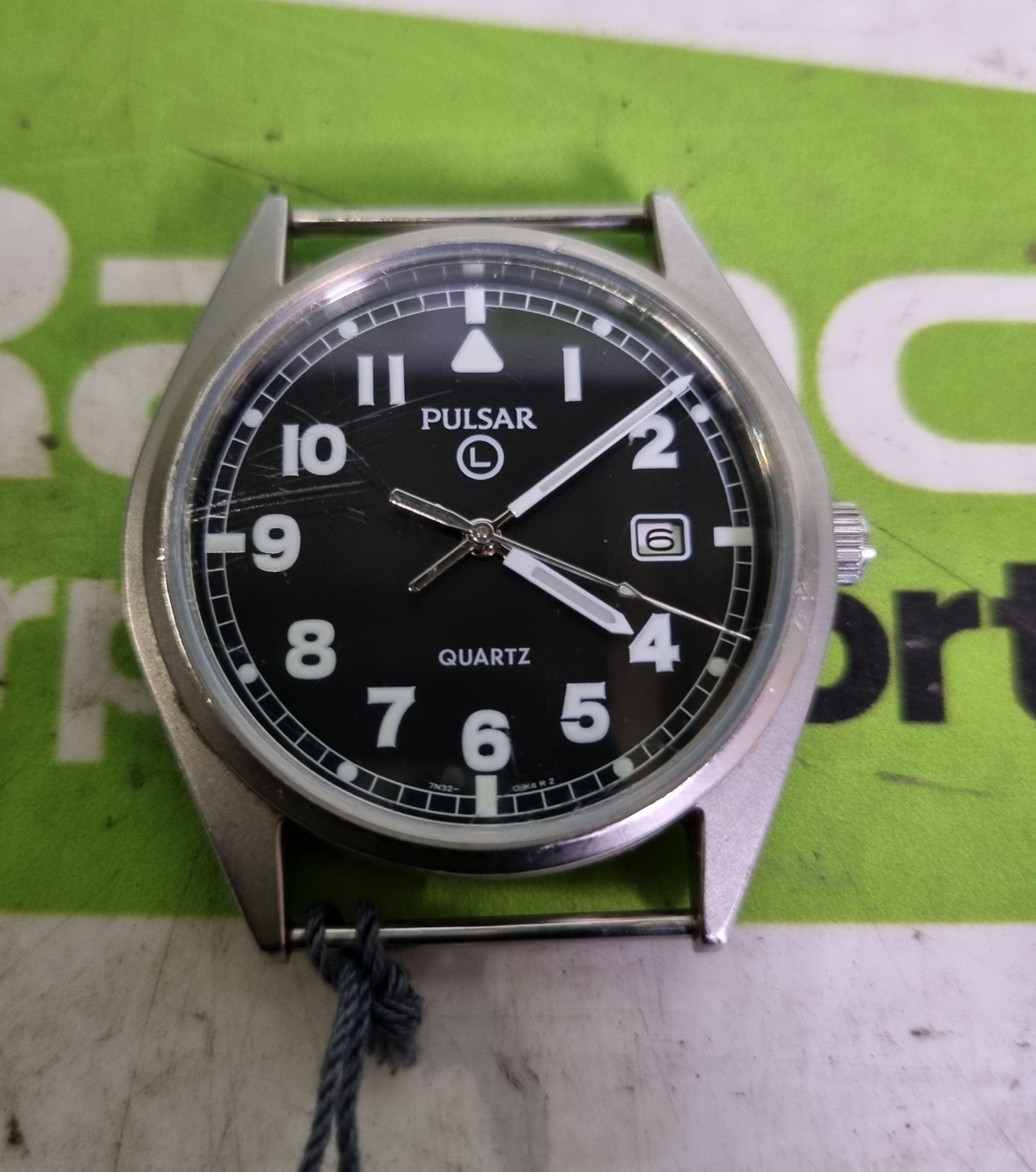 Pulsar PXD 433 PO analogue wrist watch with case