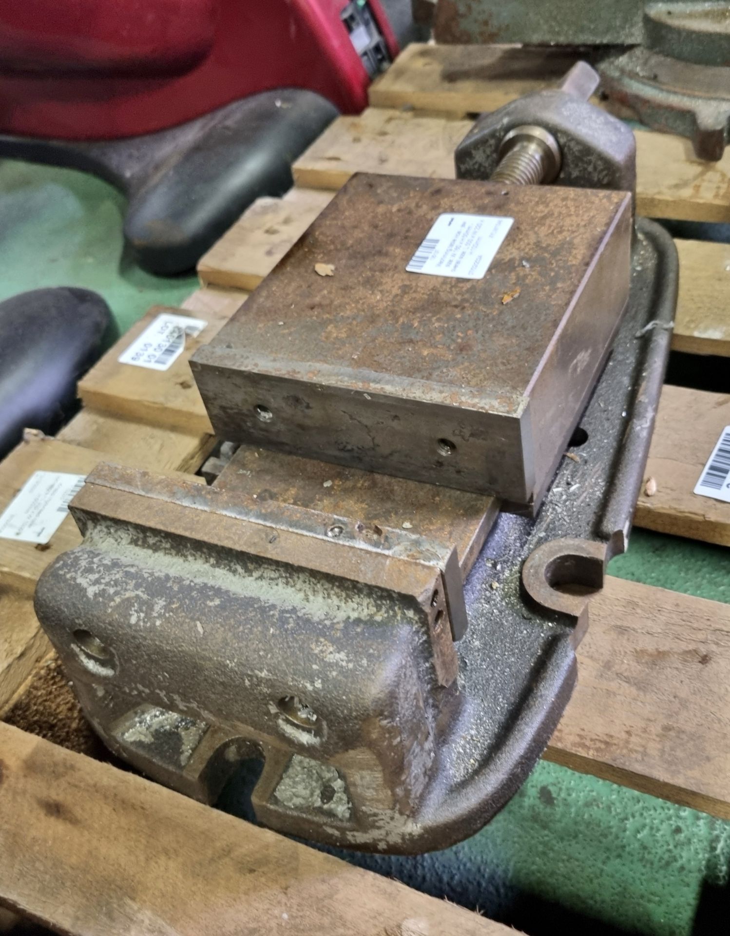 Machining table vice - jaw size: W 160 x H 50mm - overall size: L 500 x ...