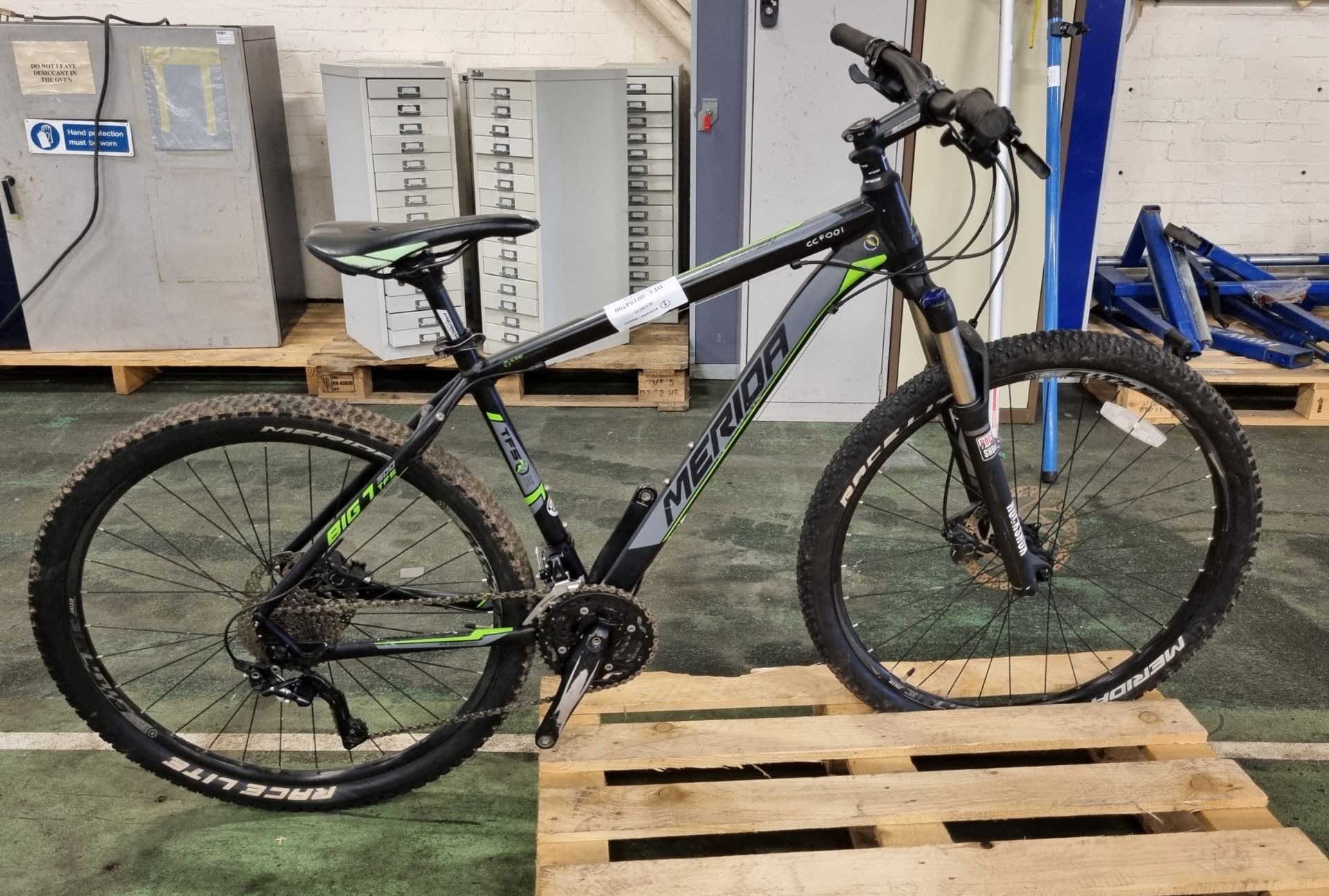 Merida Big Seven hardtail mountain bike - 3x10 Shimano drivetrain ...