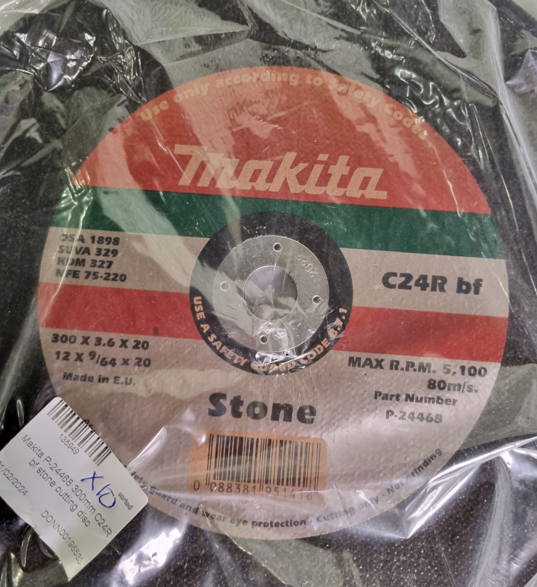 30x Makita P-24468 300mm C24R bf stone cutting discs