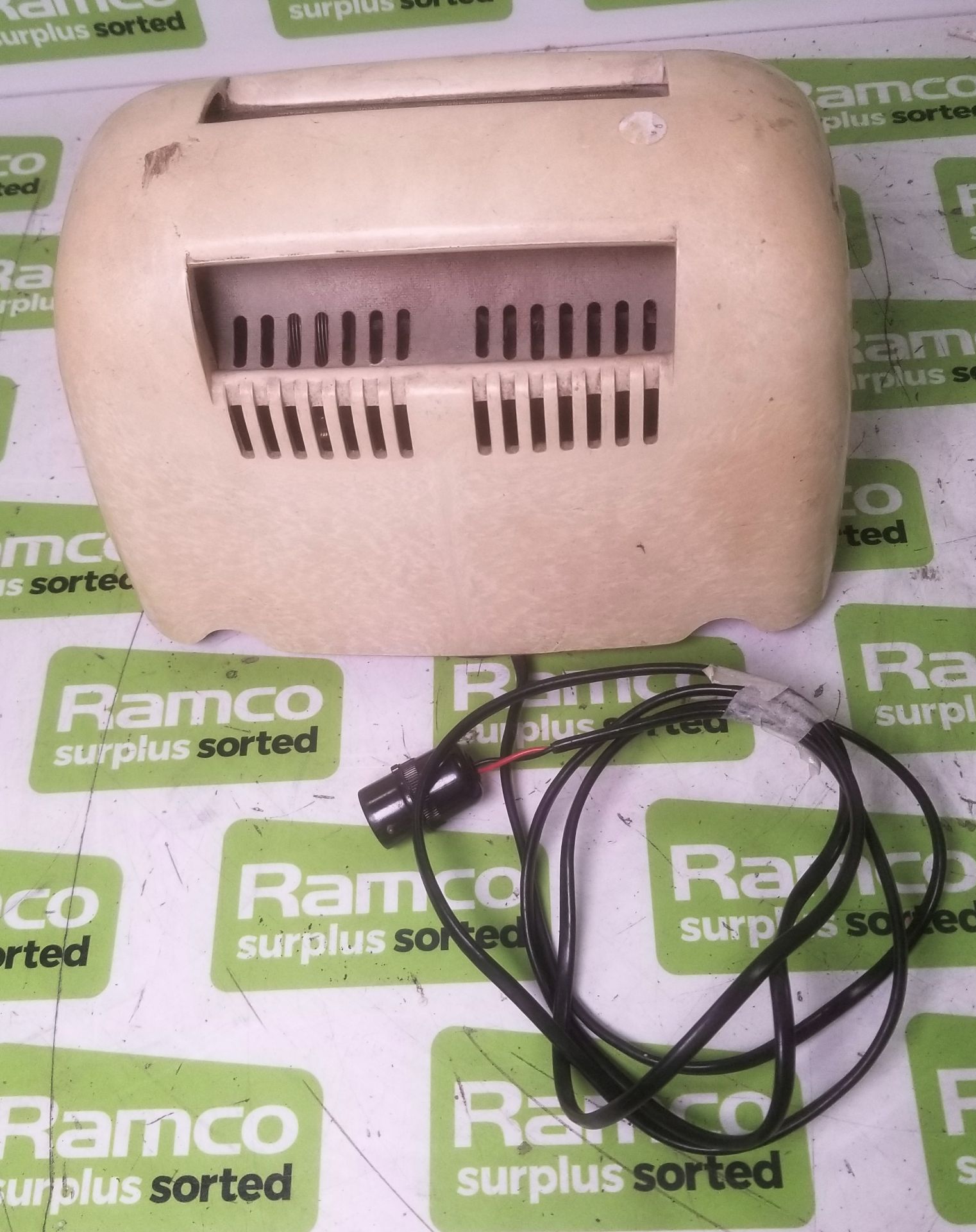 Kolster-Brandes (KB) FB10 bakelite toaster radio
