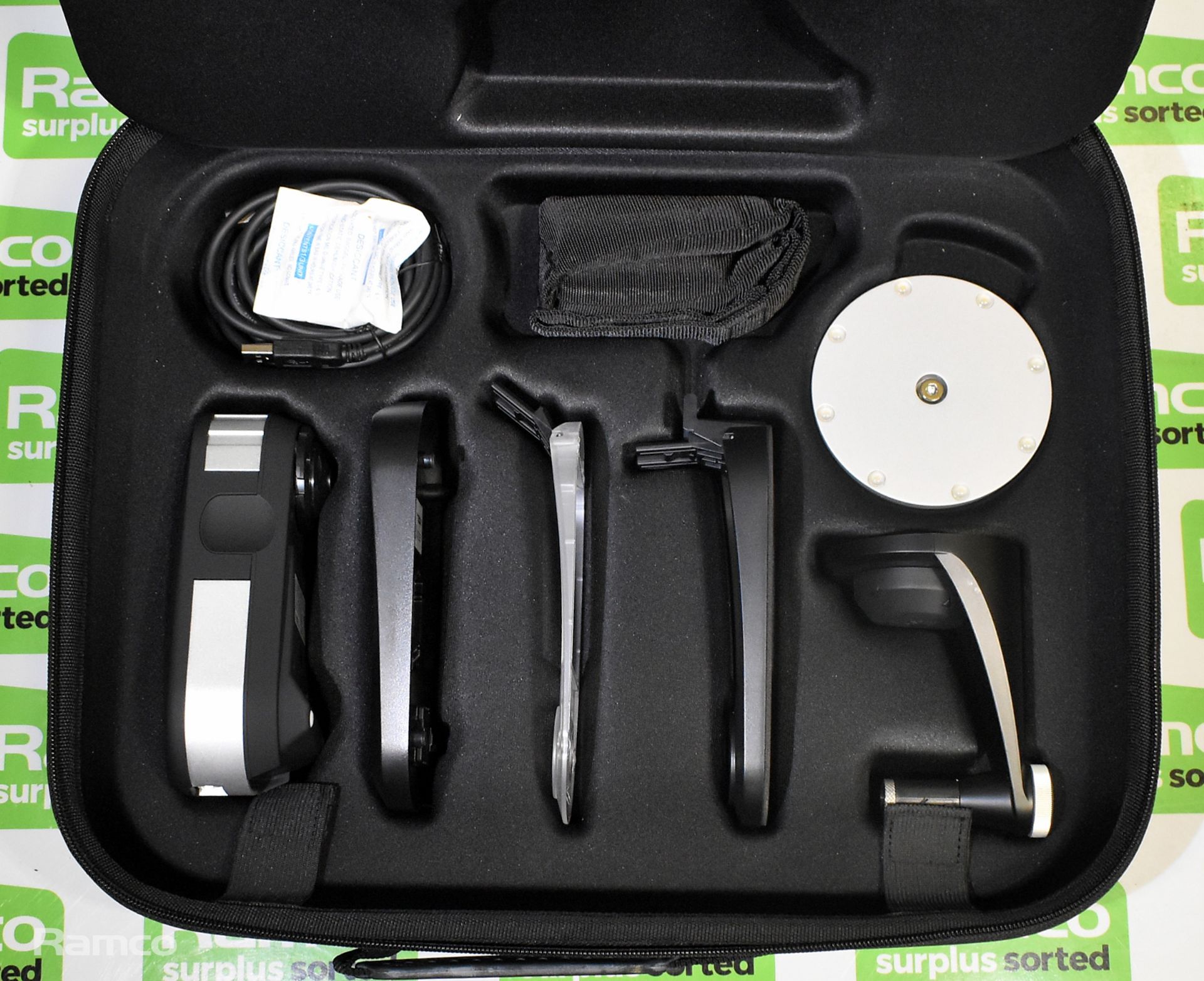 X-rite i1/basic pro 2 spectrophotometer color management tools - black ...