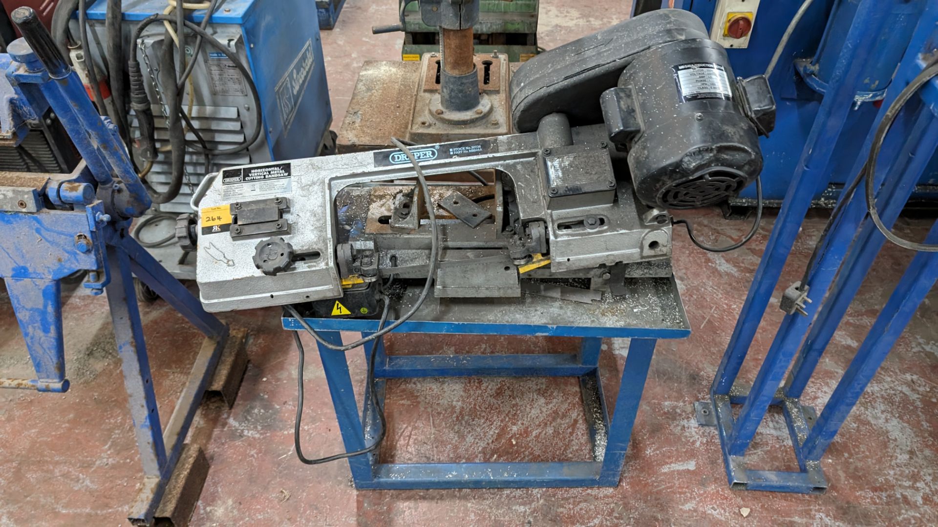 Draper horizontal/vertical metal cutting bandsaw including table upon ...