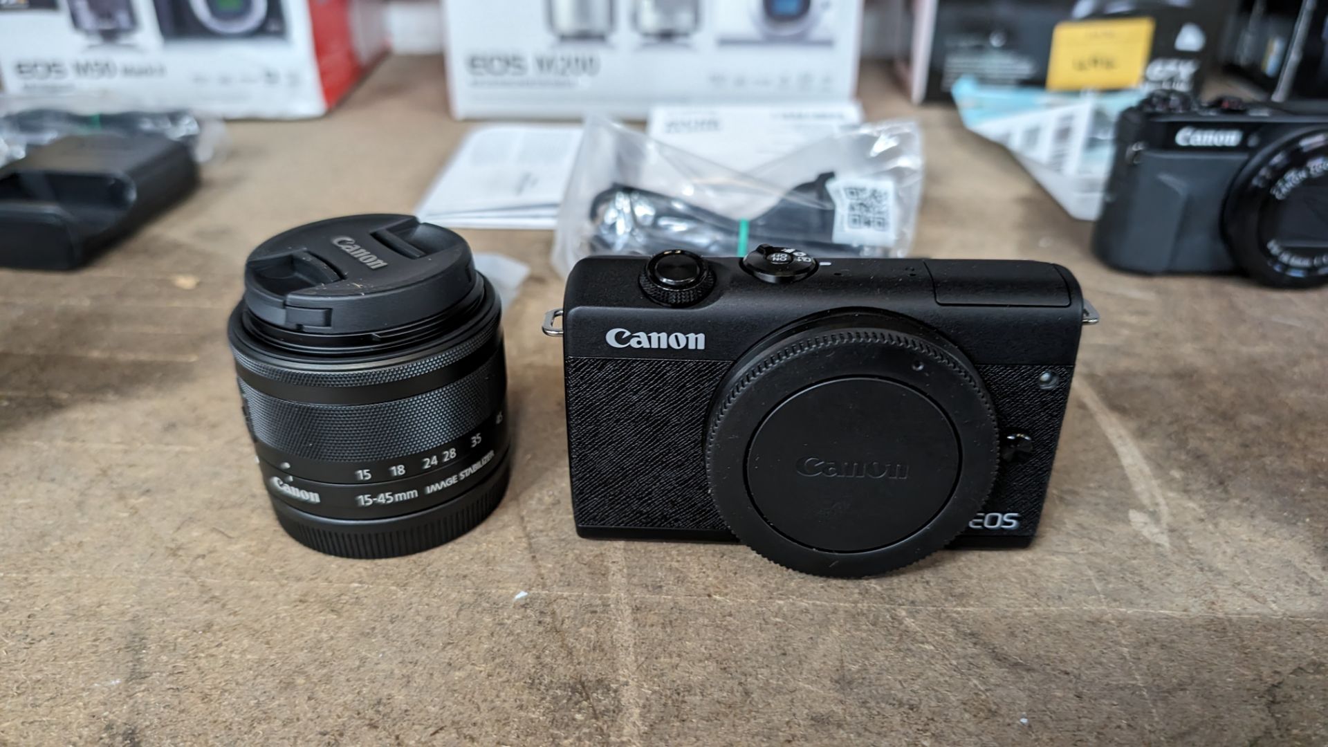 Canon EOS M200 camera kit, including 15-45mm image stabilizer lens ...