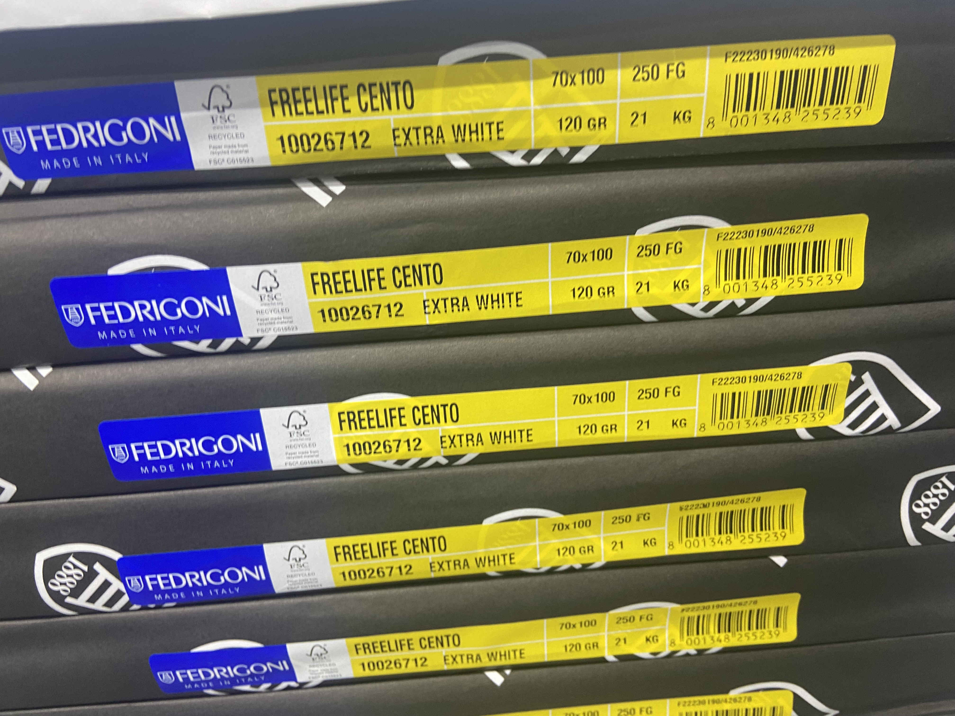 15 Packs of Fedrigoni Freelife Cento Extra White Paper, 100cm x 70cm ...