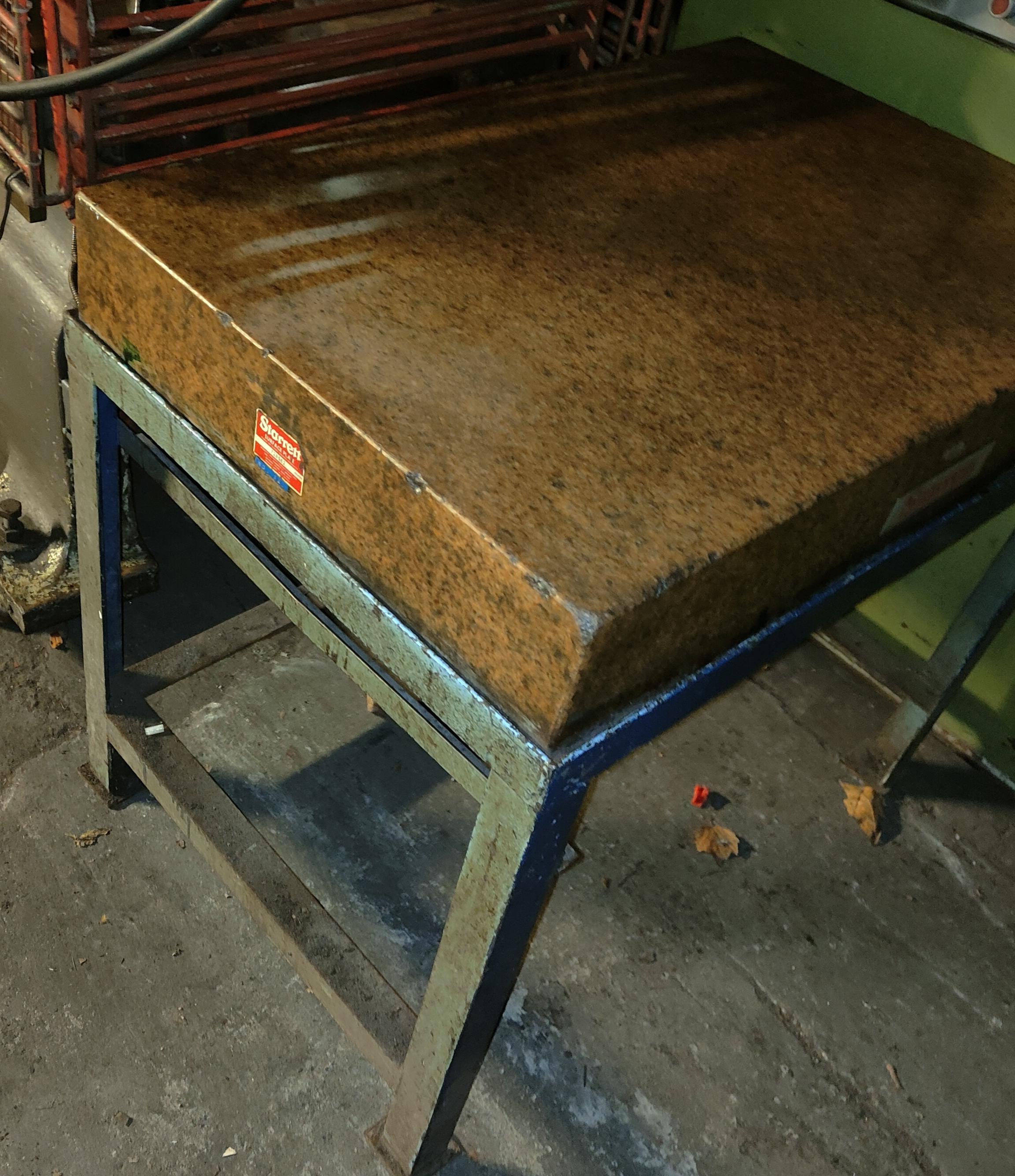 Starrett Crystal Pink Granite Surface Plate, approx. 93cm x 62cm x 87cm ...