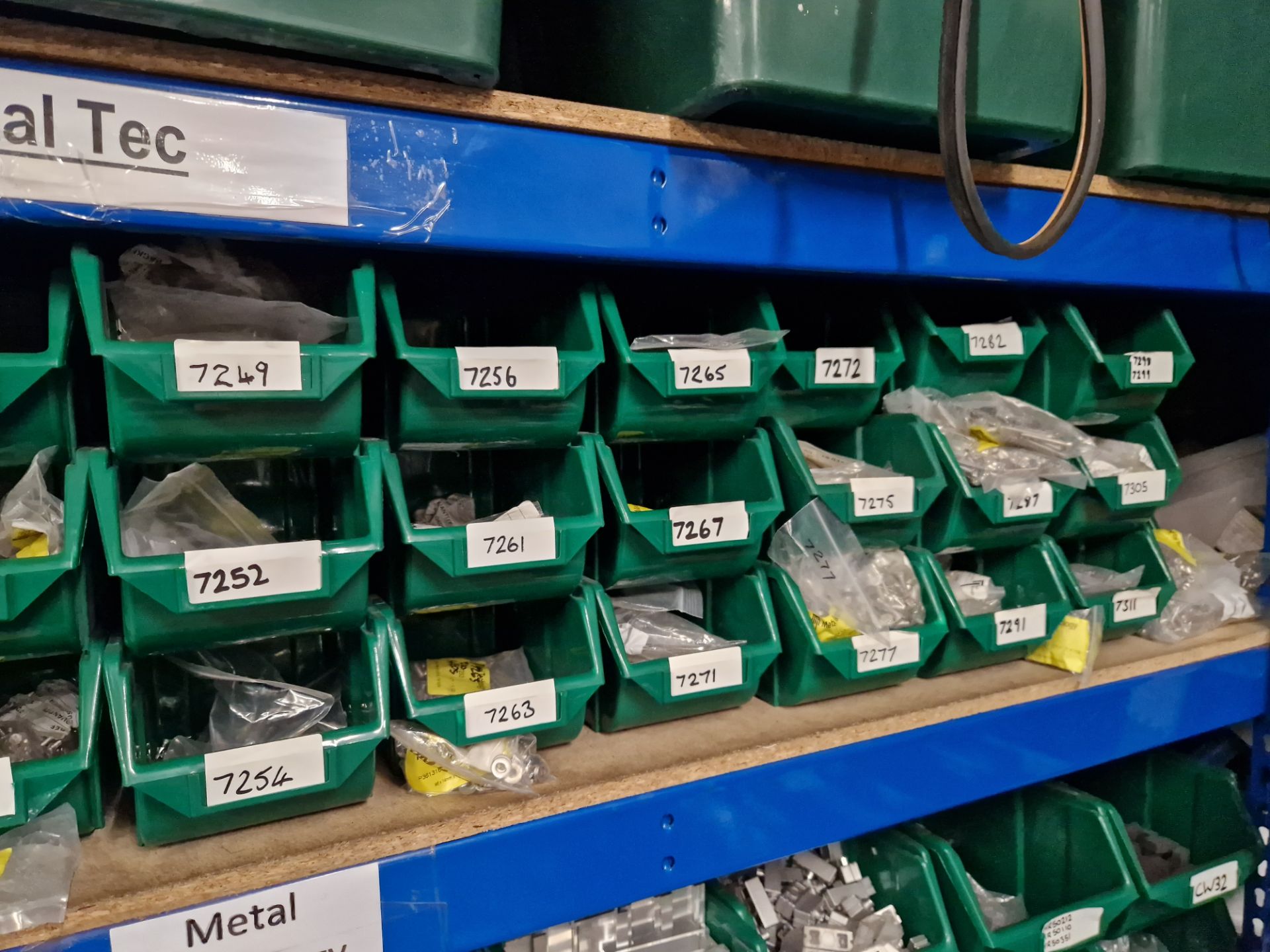 Contents to One Bay of Shelving, including Rubber Gaskets, Aluminium ...