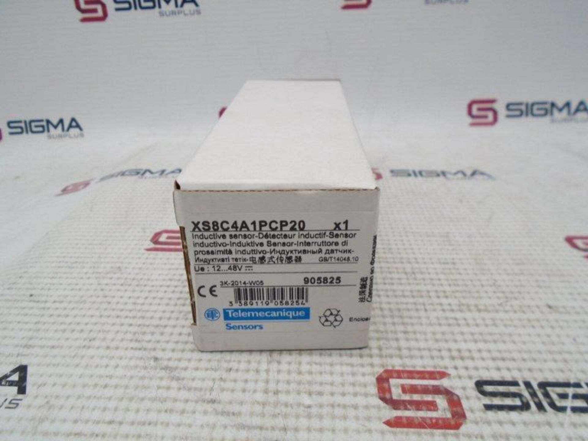 New TELEMECANIQUE XS8C4A1PCP20 Sensor with Model:XS8C4A1PCP20 ...