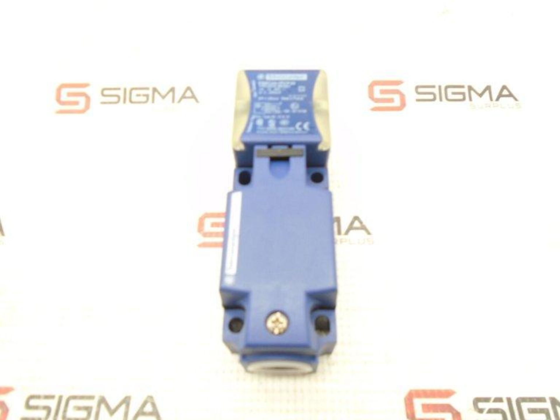 New TELEMECANIQUE XS8C4A1PCP20 Sensor with Model:XS8C4A1PCP20 ...