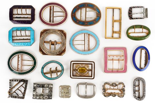 A GROUP OF TWENTY BUCKLES AND FITTINGS (20)To include enamelled and ...