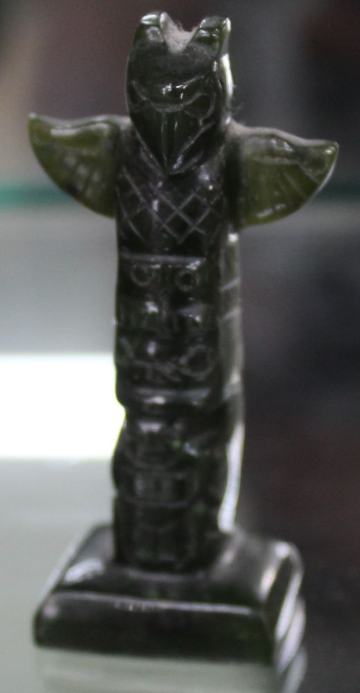 Two Canadian/Inuit Jade carvings, a Totem Pole 5.5cm high and a bear ...