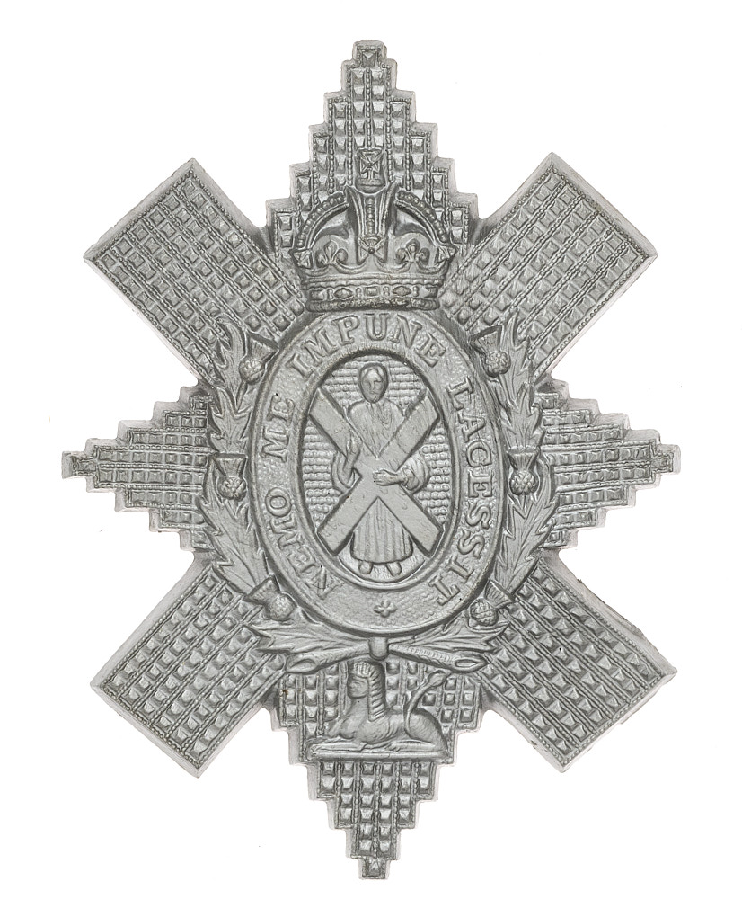 Scottish. Black Watch WW2 plastic glengarry badge. Good scarce Thistle ...