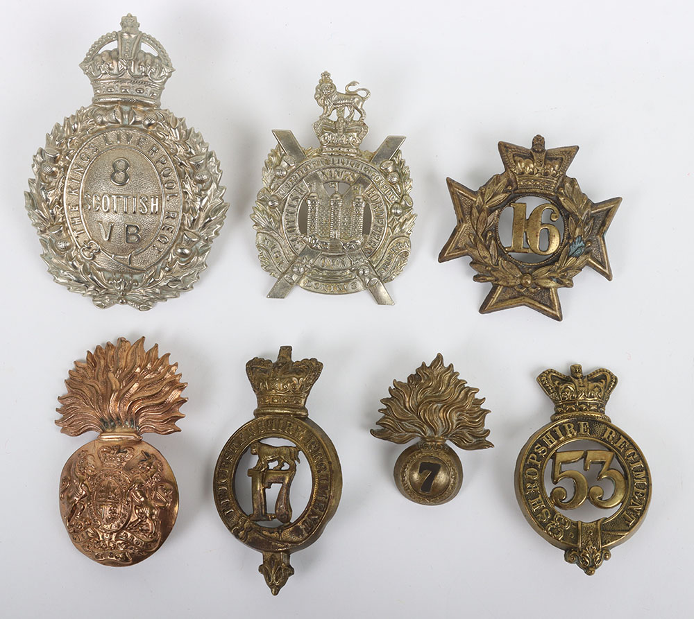 Various restrike glengarry, cross belt badges and cap badges. Lot ...