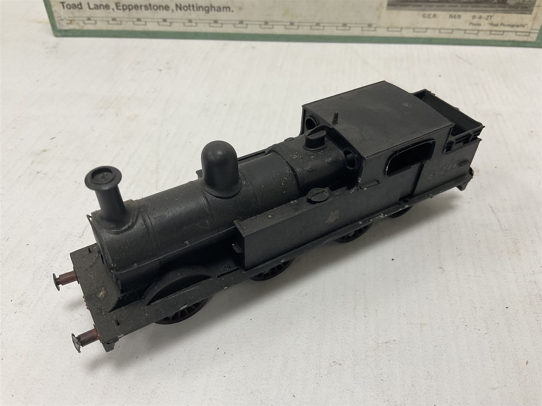 ‘00’ gauge - two kit built steam locomotives comprising GCR Class Q4 0 ...
