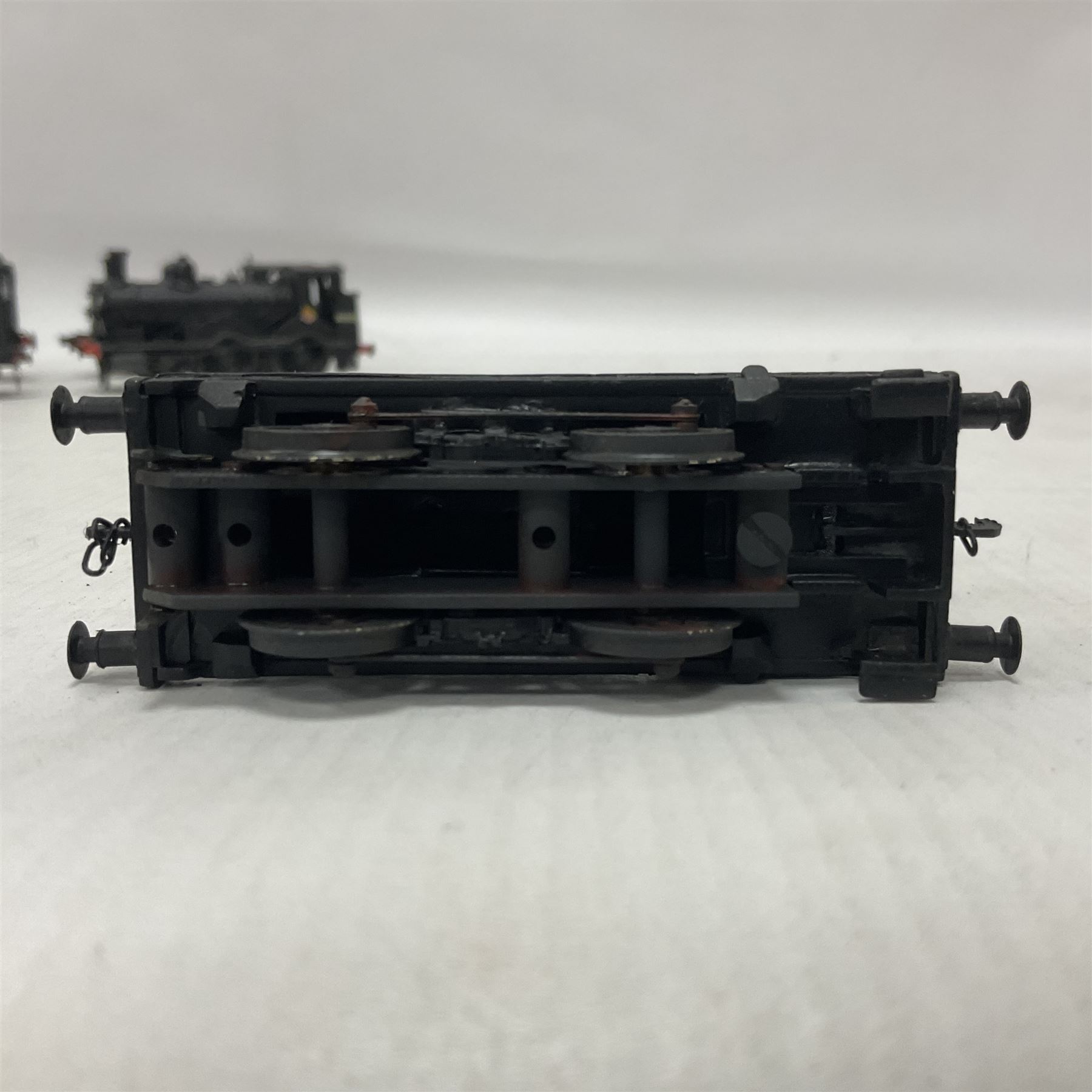 ‘00’ gauge - six kit built steam locomotives comprising Class Y7 0-4-0T ...