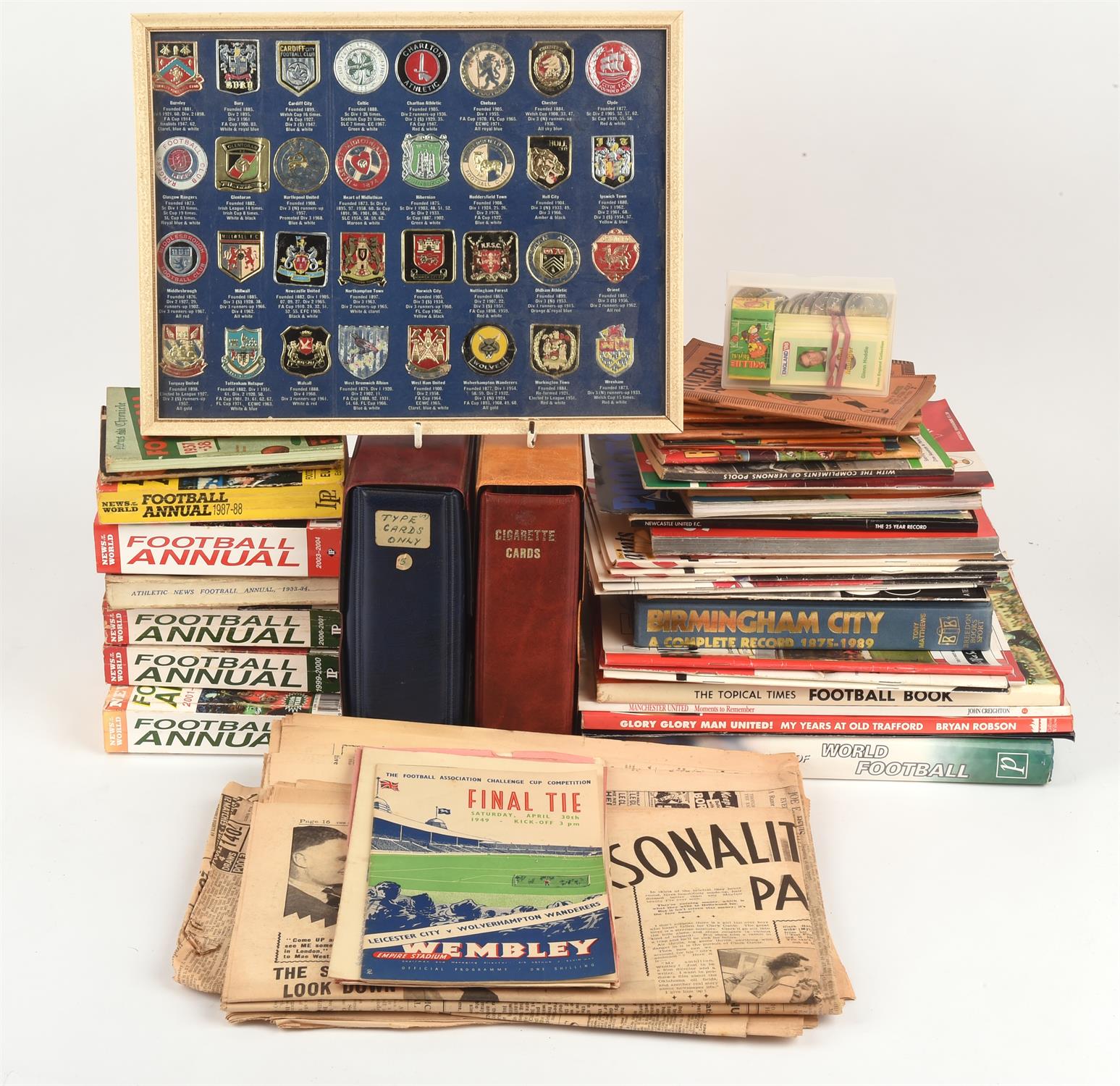 A large collection of football and sporting ephemera. To include ...