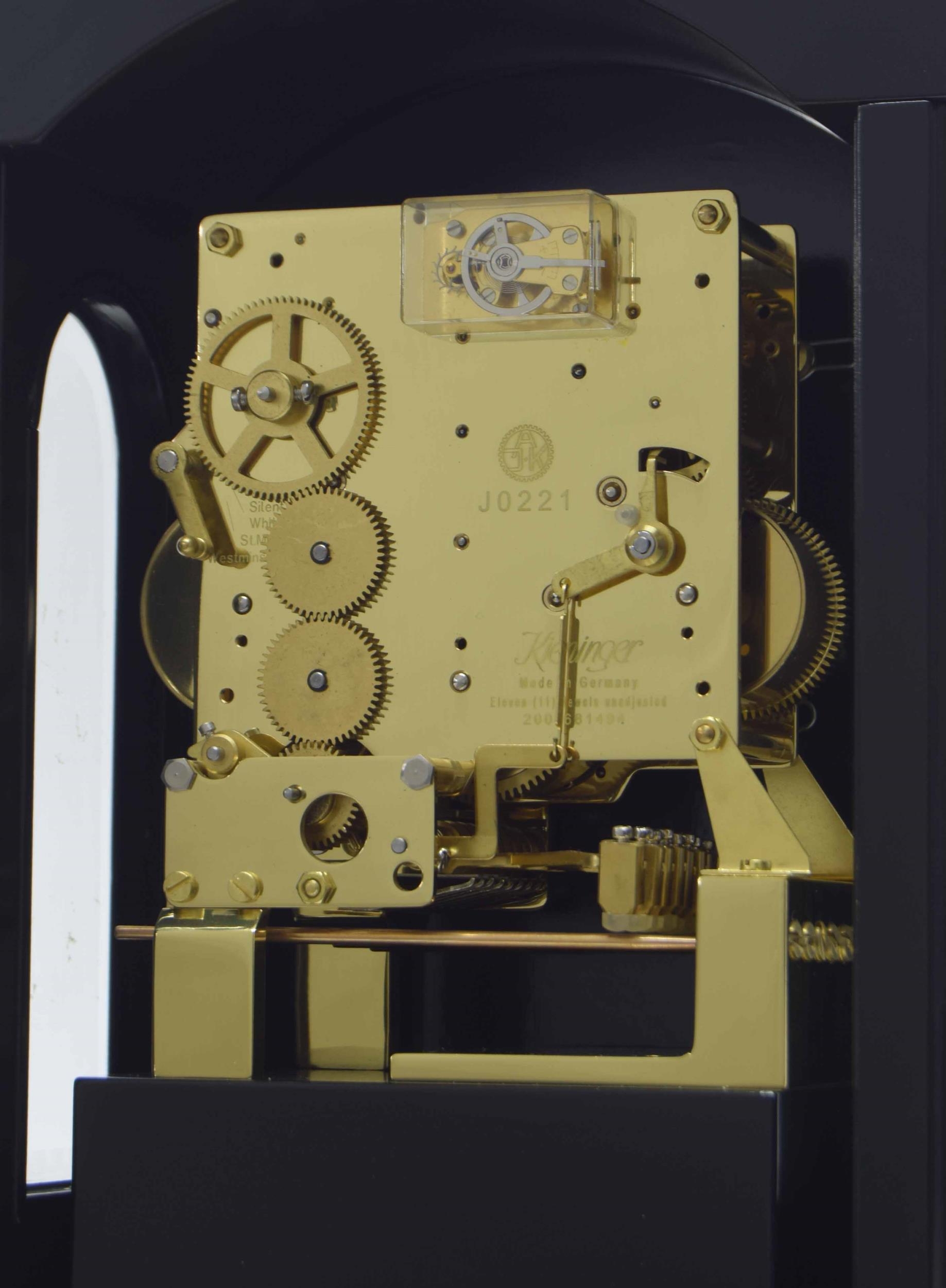 Modern Kieninger three train mantel clock, the movement with platform ...