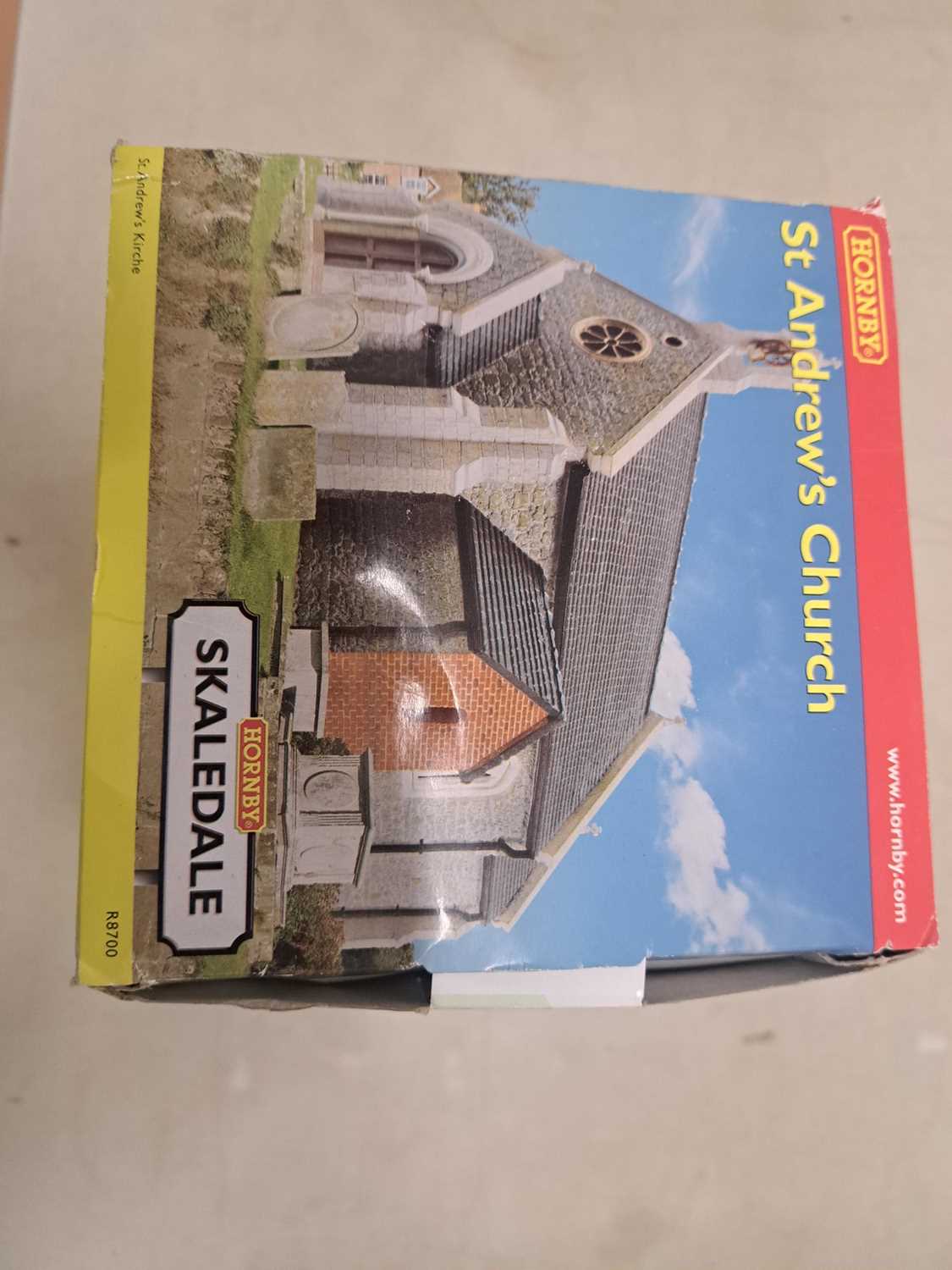 Hornby OO gauge model railway Skaledale buildings, thirteen including ...