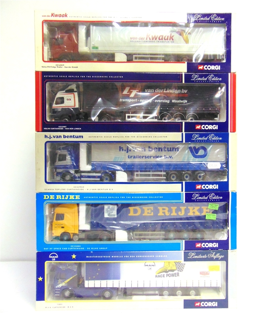 FIVE CORGI CLASSICS DIECAST MODEL COMMERCIAL VEHICLES comprising a No ...