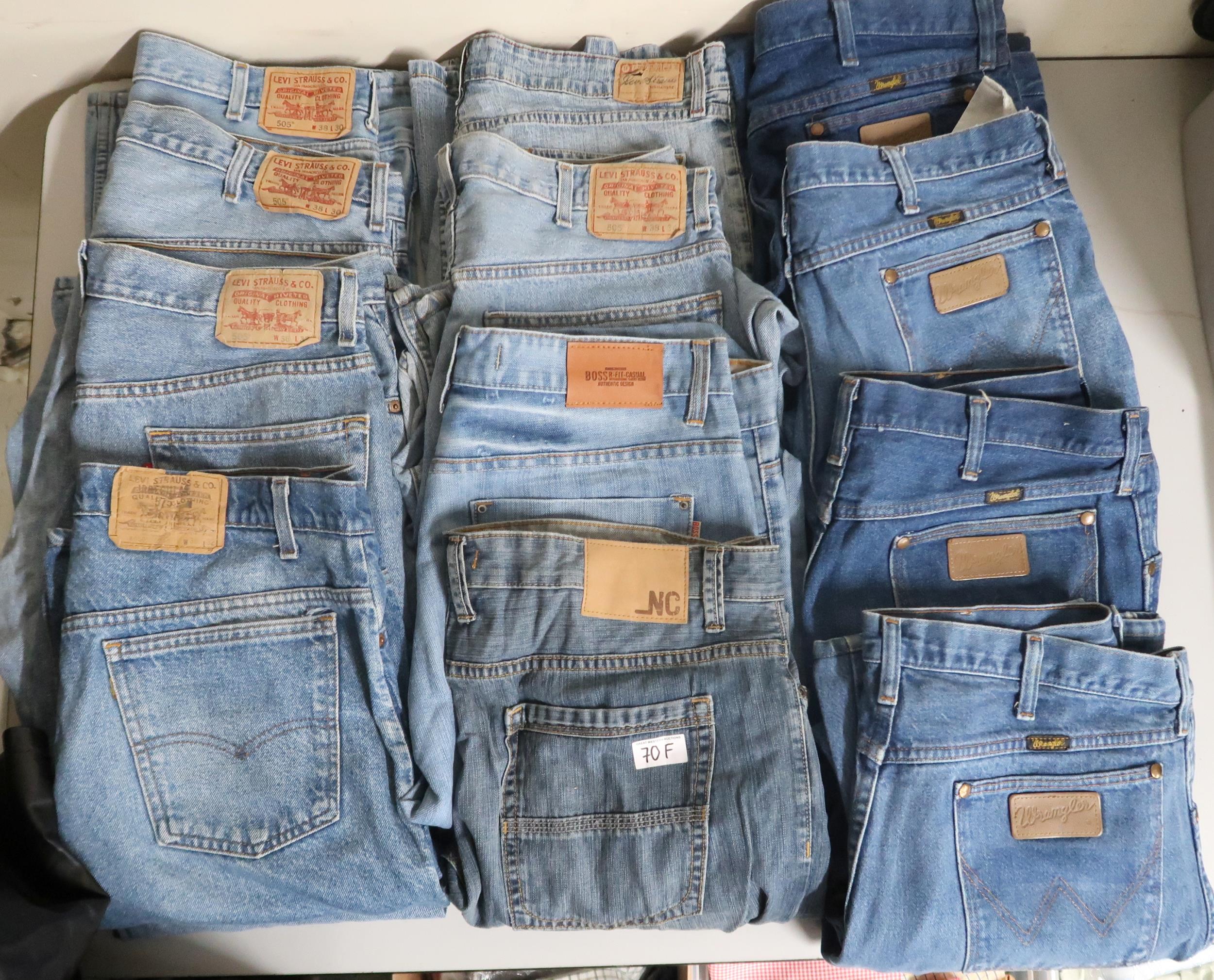 A lot of assorted gents denim jeans to include Levi's, wranglers and ...