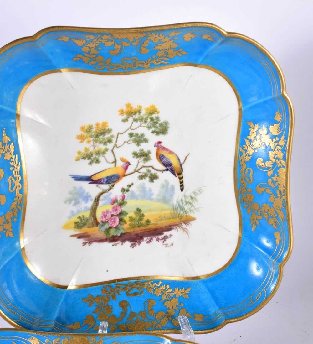A FINE AND EXTENSIVE 18TH CENTURY SEVRES PORCELAIN DINNER SERVICE ...