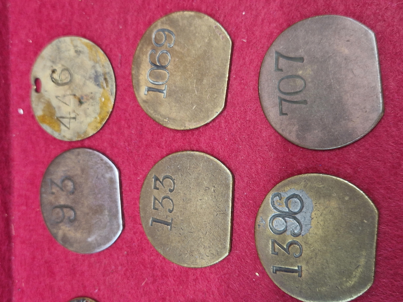 A 1731 THE KINGS PRIVATE ROADS COPPER TOKEN. Dia. 3cms. FOUR BRONZE ...