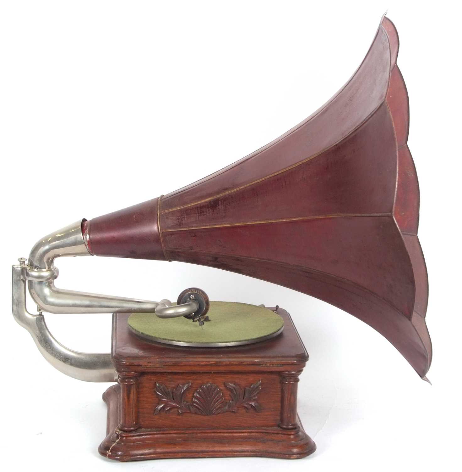 A Monarch Gramophone by The Gramophone & Typewriter Ltd with maroon ...