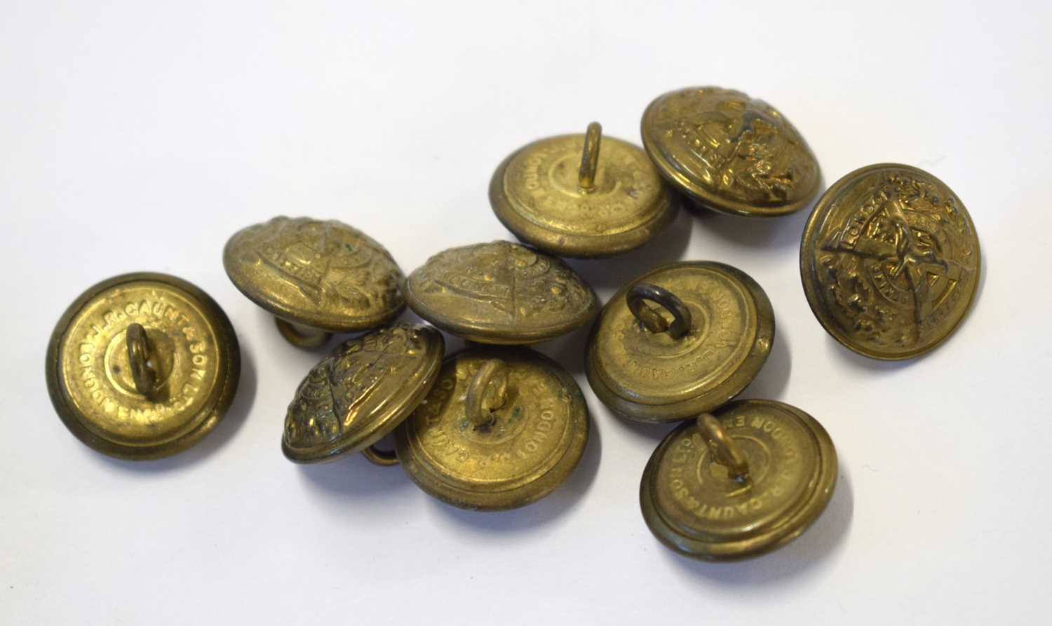 Quantity of military buttons to include Victorian London Scottish ...