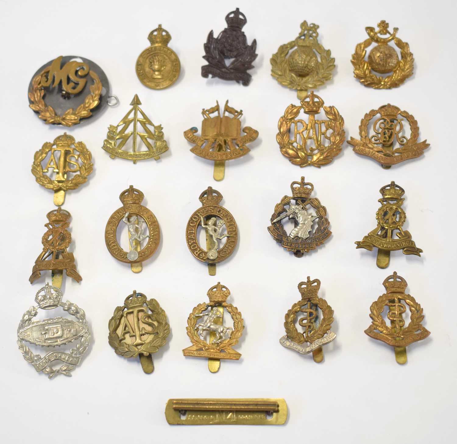 Quantity of 21x various cap badges to include Royal Marines, and Royal ...