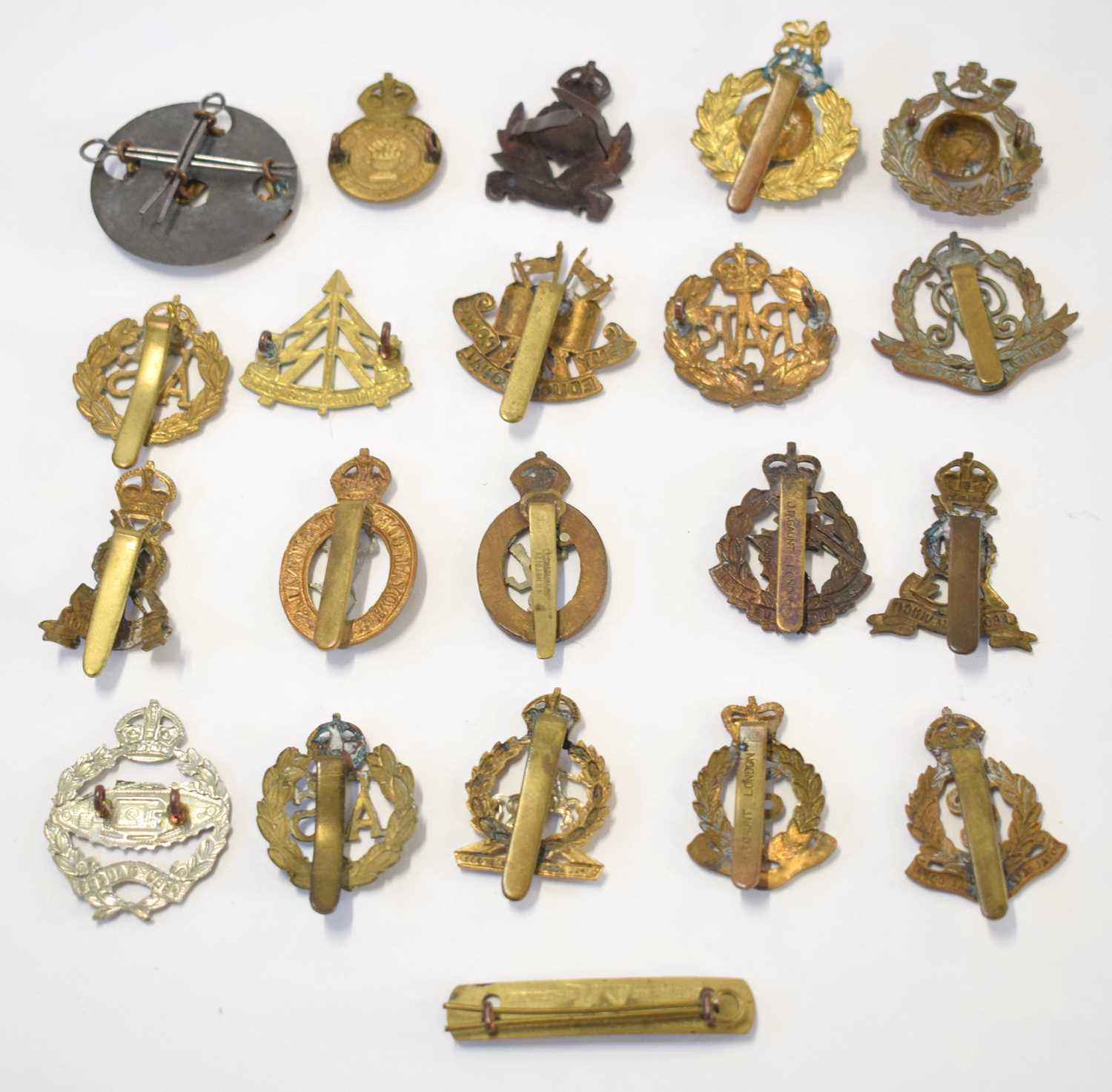 Quantity of 21x various cap badges to include Royal Marines, and Royal ...