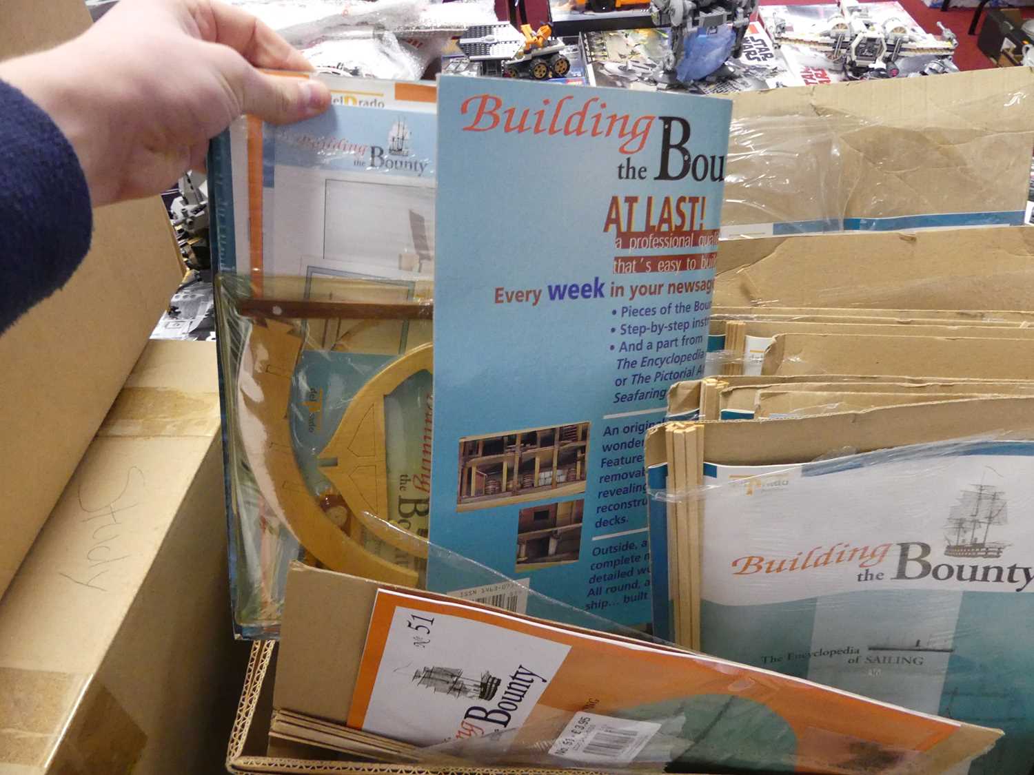 A Del Prado 1/46th scale Build The Bounty model ship kit made up of 100 ...