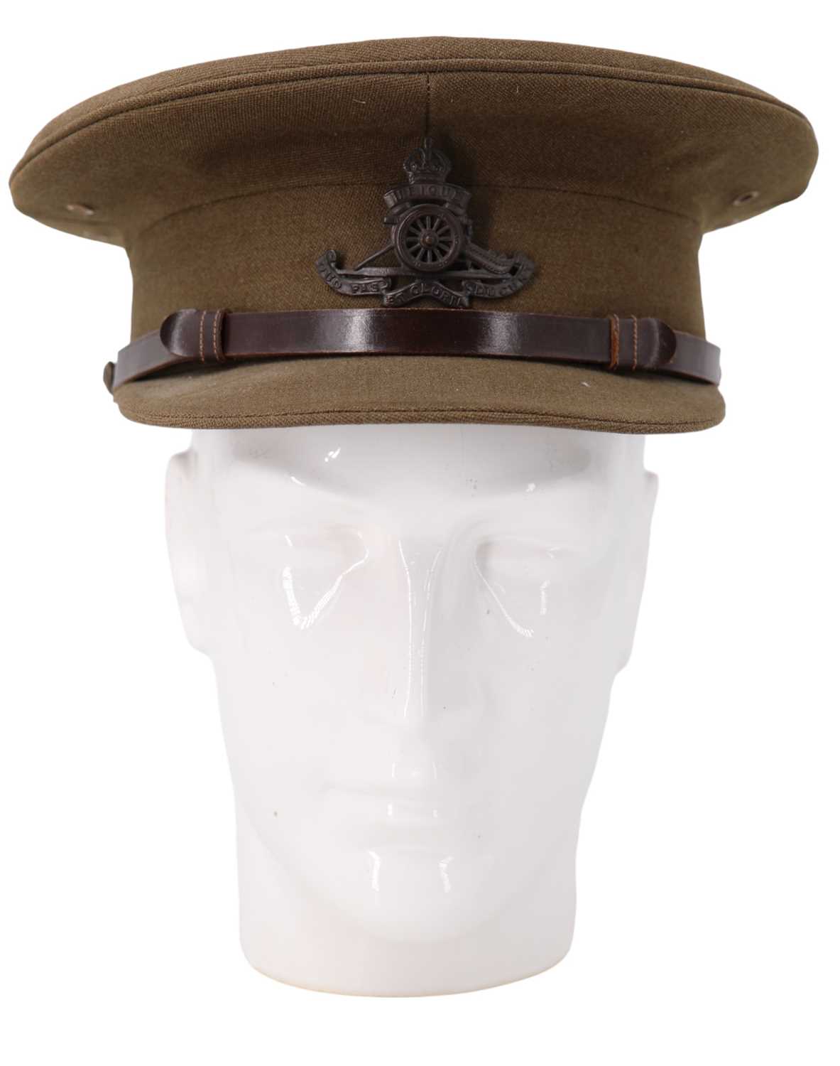 A Second World War Royal Artillery officer's Service dress cap