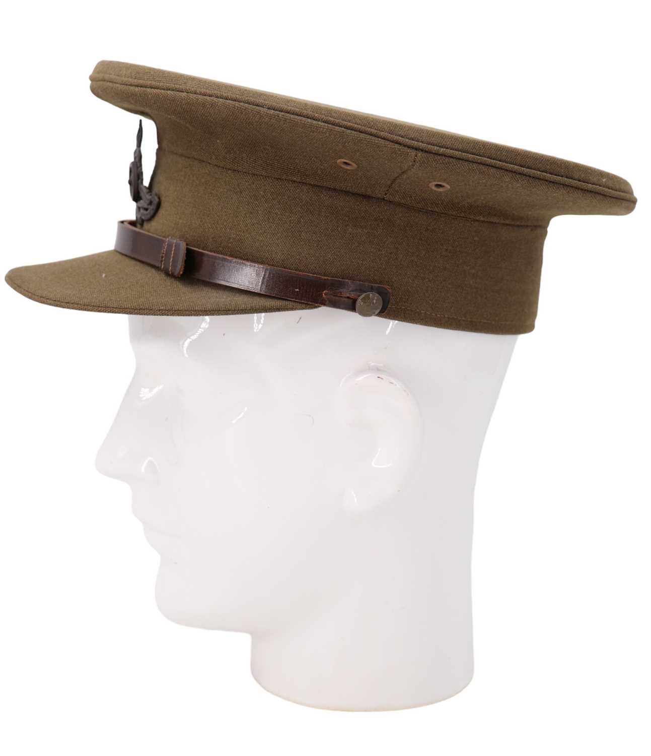 A Second World War Royal Artillery officer's Service dress cap