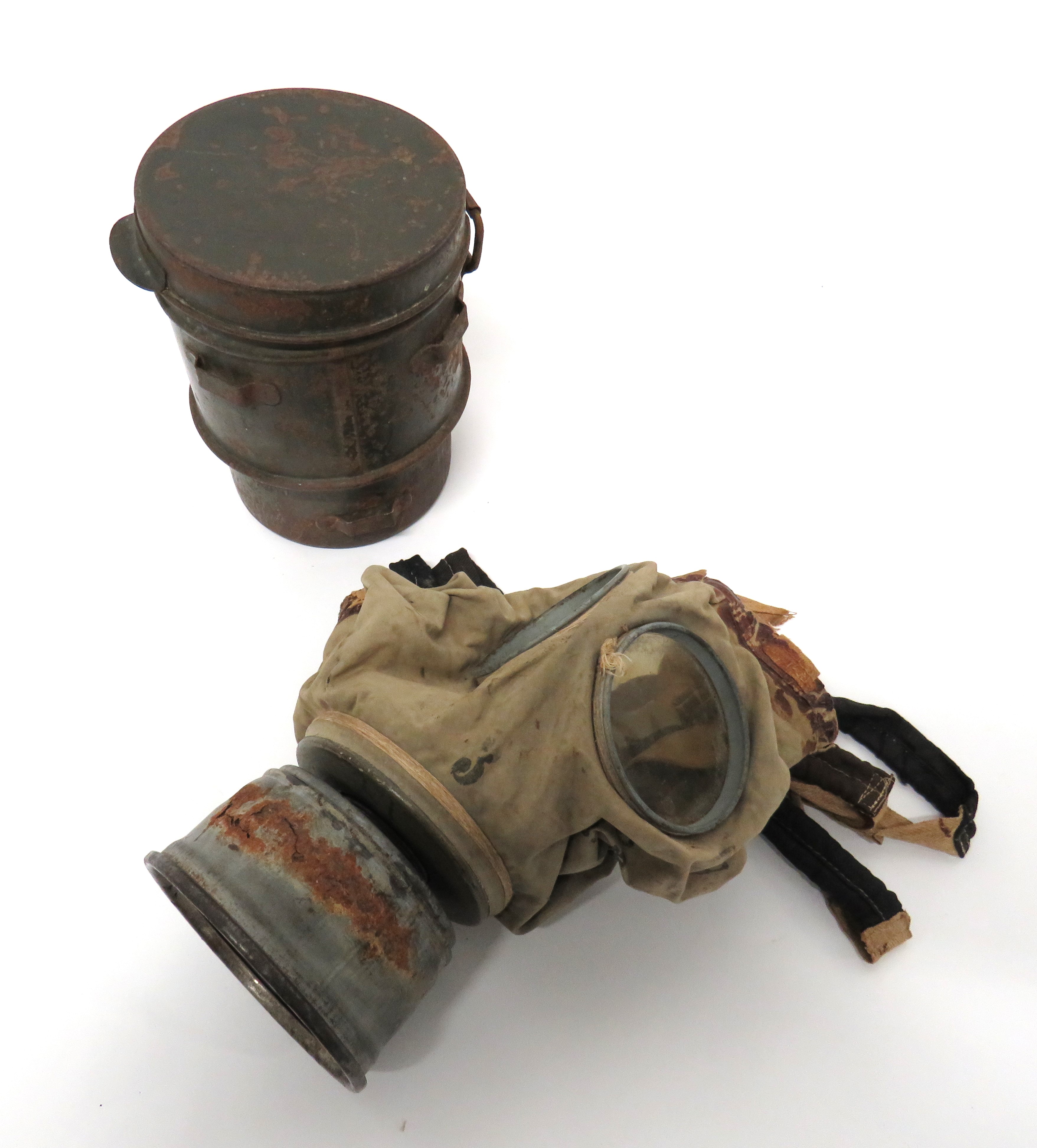 WW1 Austrian Issue Gas Mask grey linen, rubberised face piece with disc ...