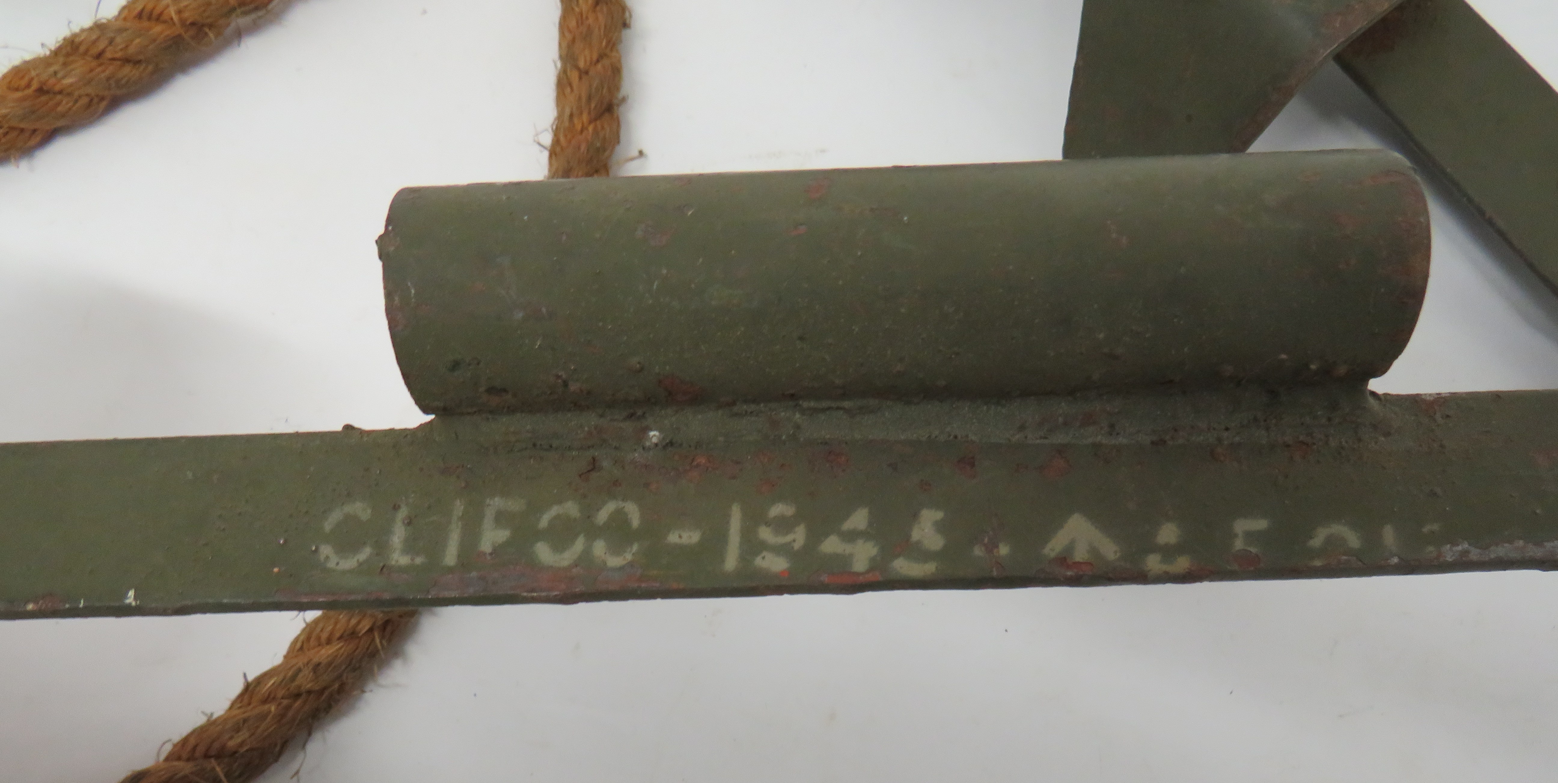 WW2 Airborne/Commando Climbing Rope And Steel Step Fittings tan toggle ...