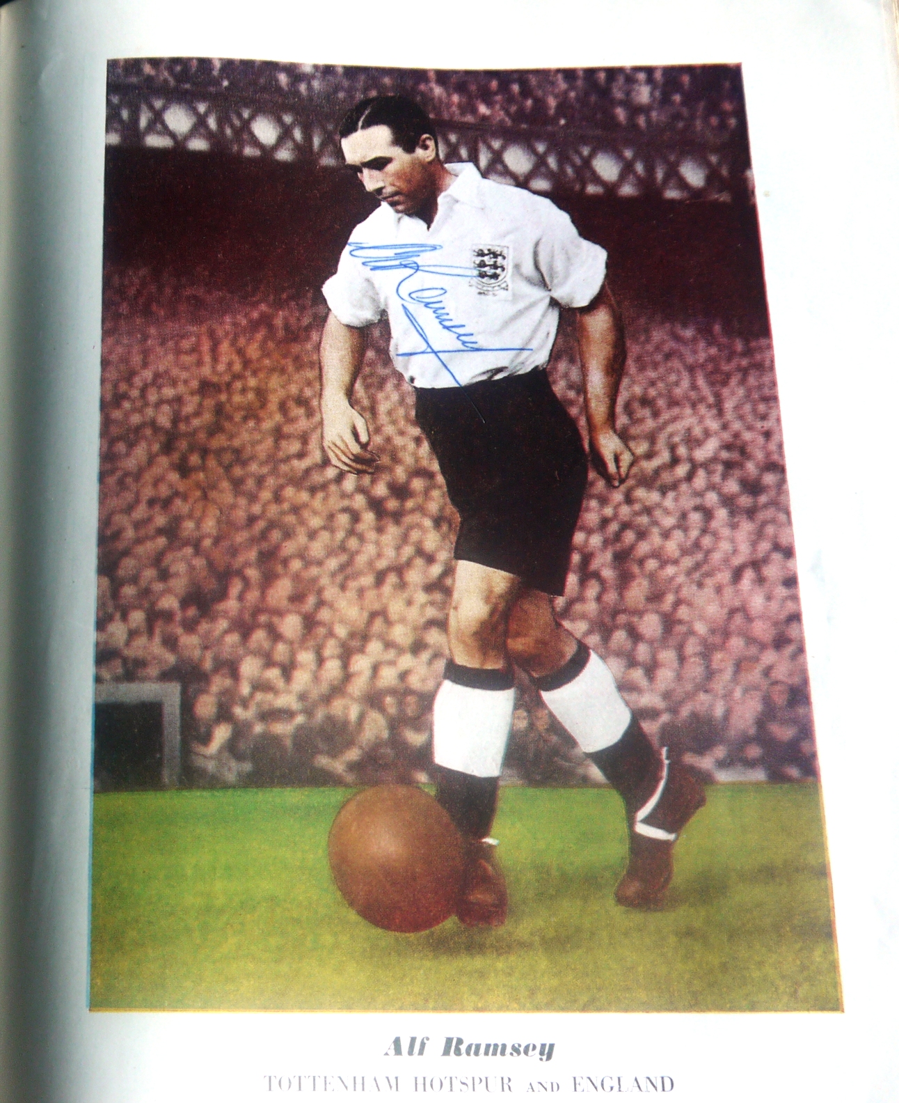 TOTTENHAM HOTSPUR & ENGLAND ALF RAMSEY AUTOGRAPHED PICTURE A4 size ...